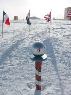 North and South Poles — kidcyber