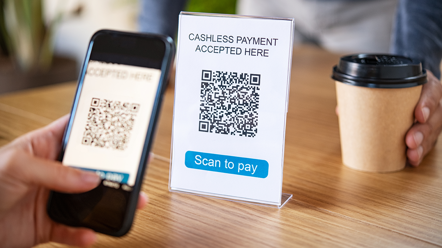 7 Reasons Why Restaurants Should Start Using QR Codes — The Rail