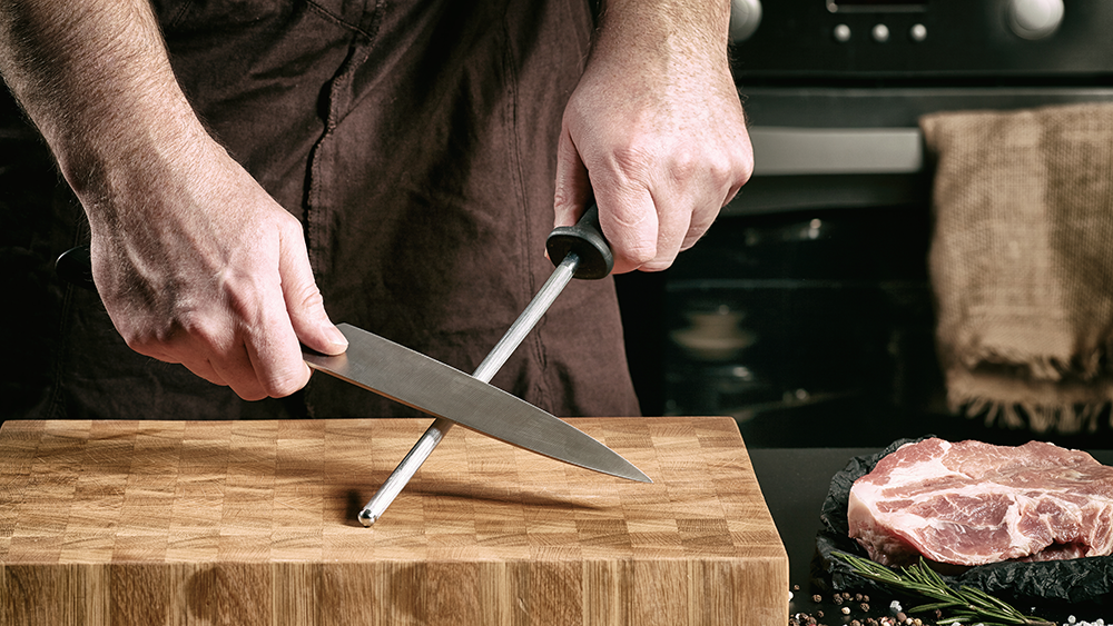 The Most Dangerous Tool in Your Restaurant’s Kitchen is a Dull Knife ...