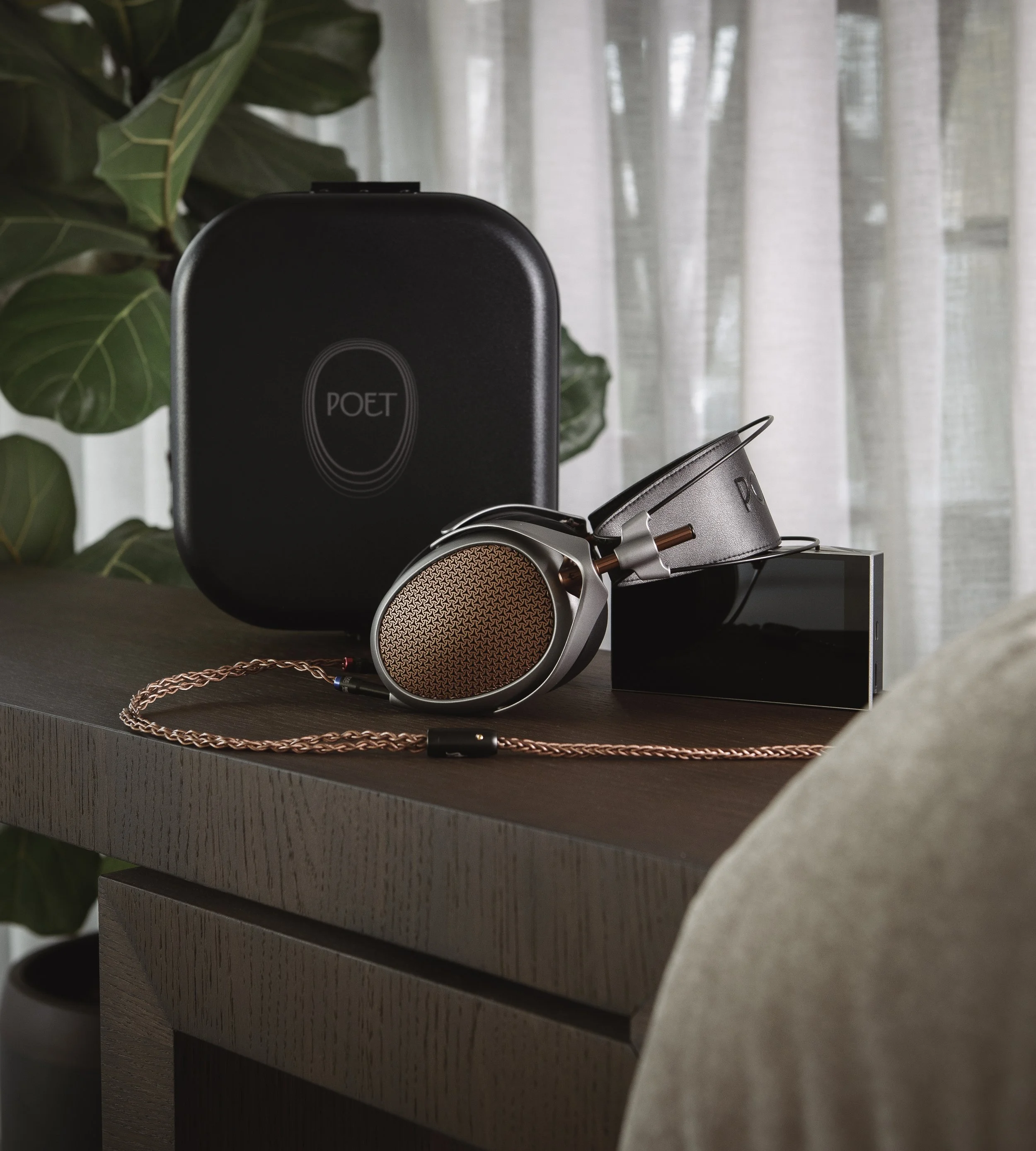 Meze Audio POET — Woo Audio