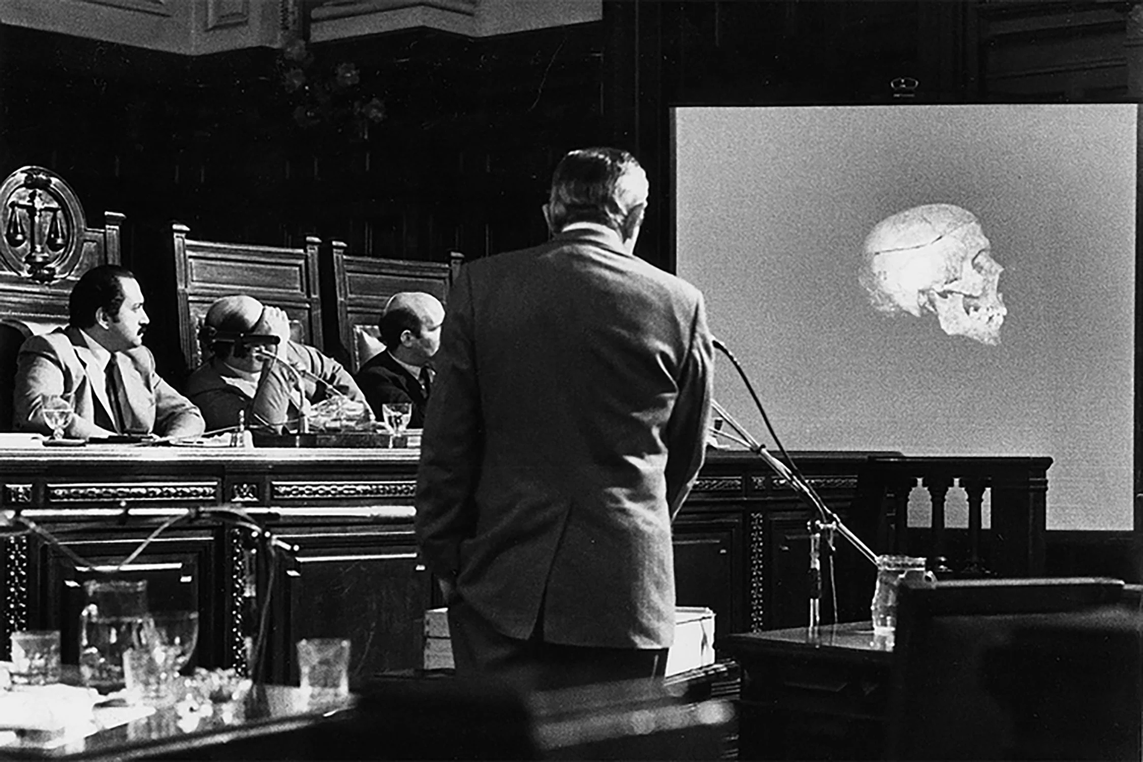 EL EQUIPO Director Bernardo Ruiz Interviews Prosecutor Luis Moreno ...