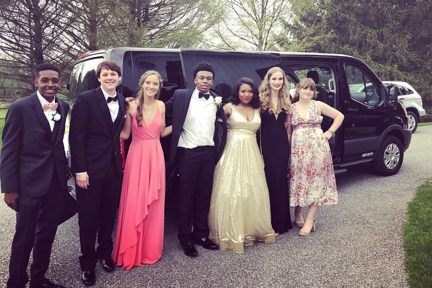 Car Service & Airport Transportation | Thoroughbred Sedan, Van & Bus