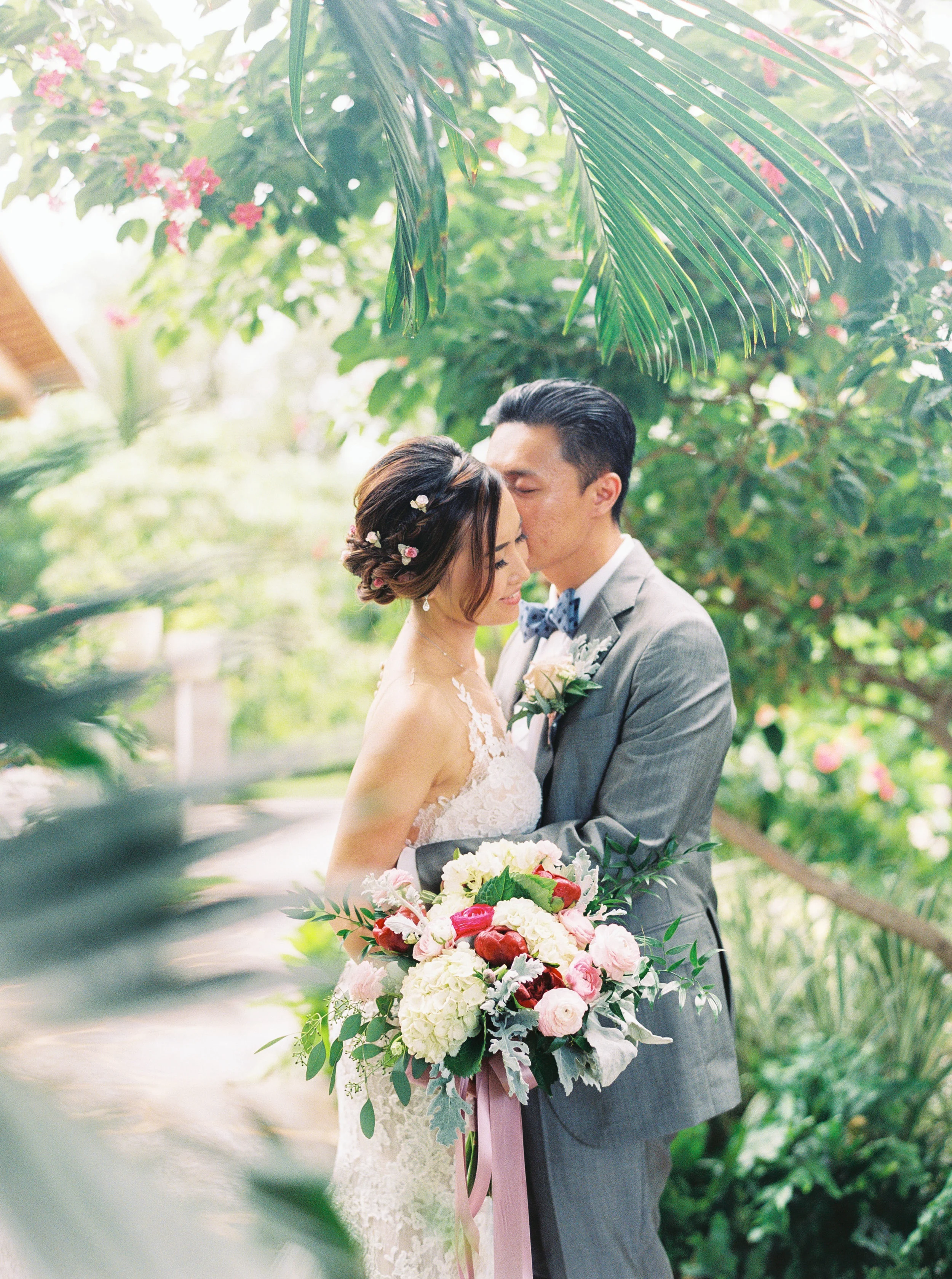 Oahu Photographer | Ashley Goodwin Photography | WEDDINGS