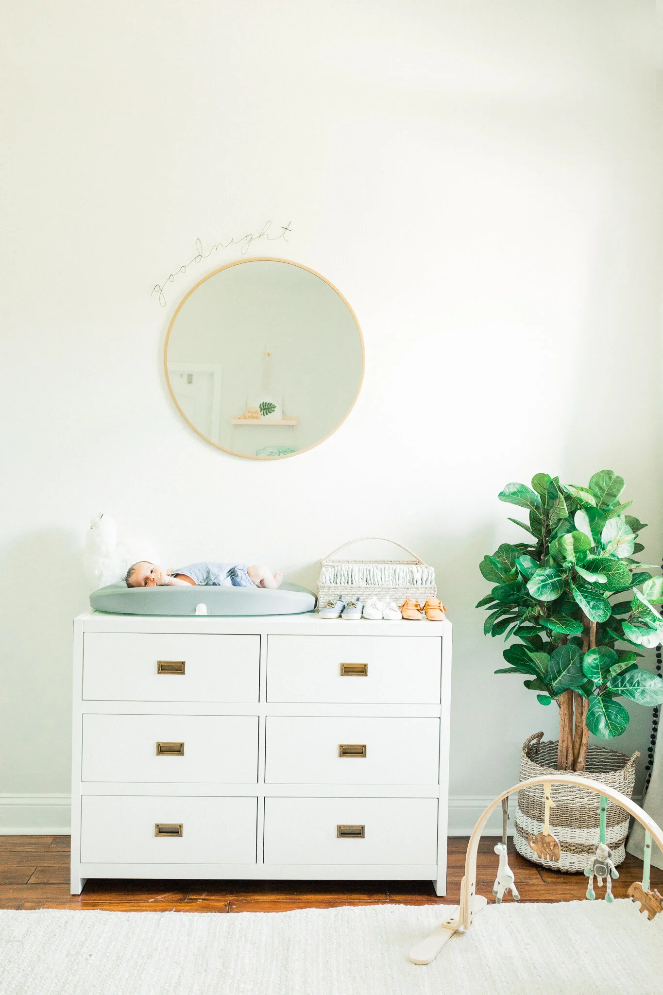 In-home lifestyle newborn session {Jacksonville and Ponte Vedra newborn ...