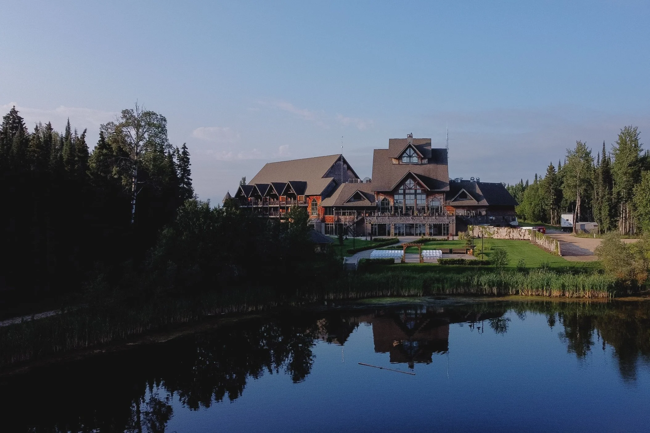 Offers — Elk Ridge Resort | Waskesiu Lake Area Hotel & Resort