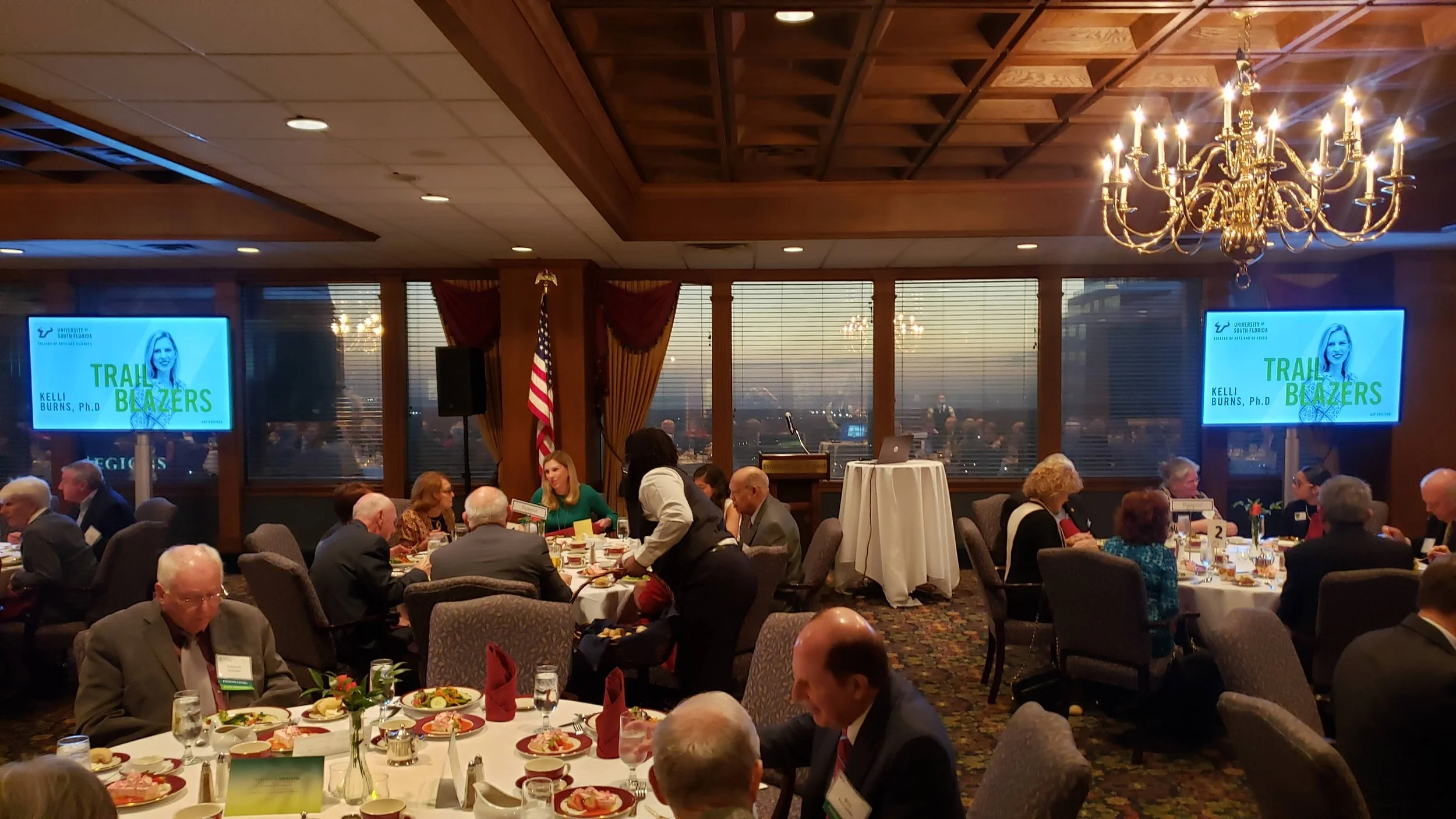 Visual Advantage | Audio Visual Rentals | Meeting & Event Services