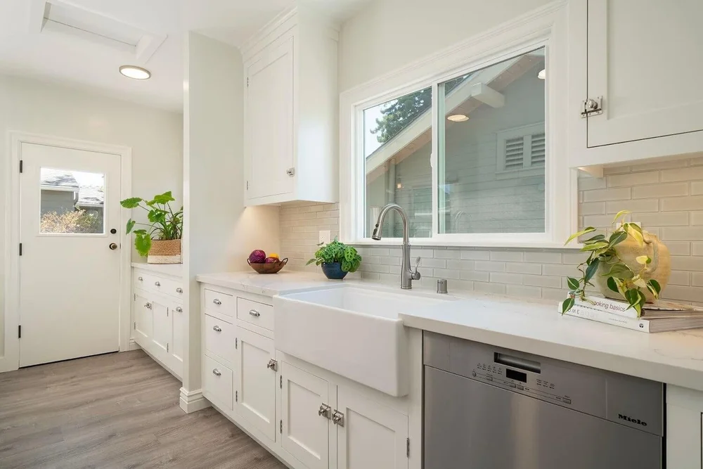6 Popular Kitchen Layouts: Designs to Consider for Your Kitchen Remodel ...