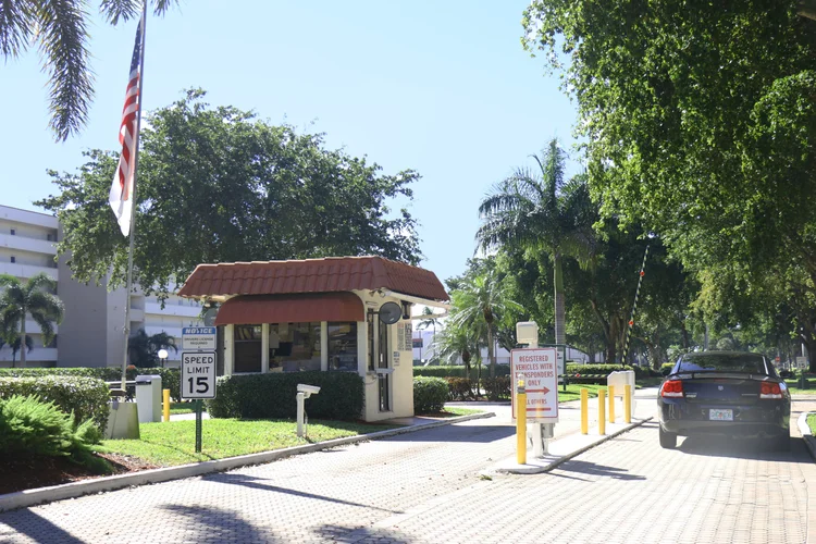 Hollybrook Golf and Tennis Club