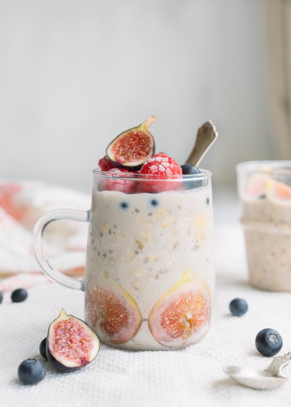 Overnight fig & blueberry bircher muesli — Anett Velsberg