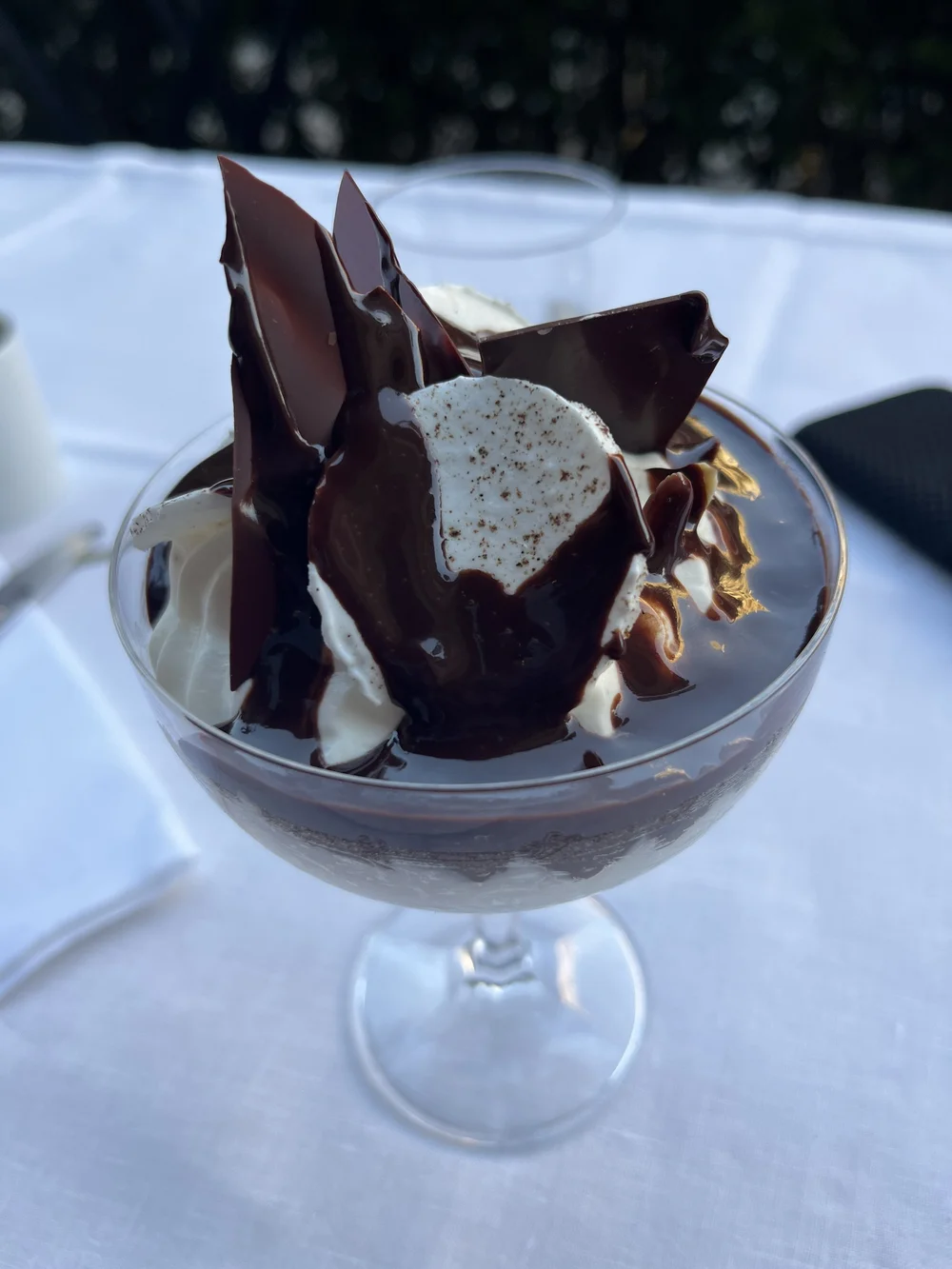 La Terrasse Montaigne Is The Best Summer Dining Spot In Paris — SEELE