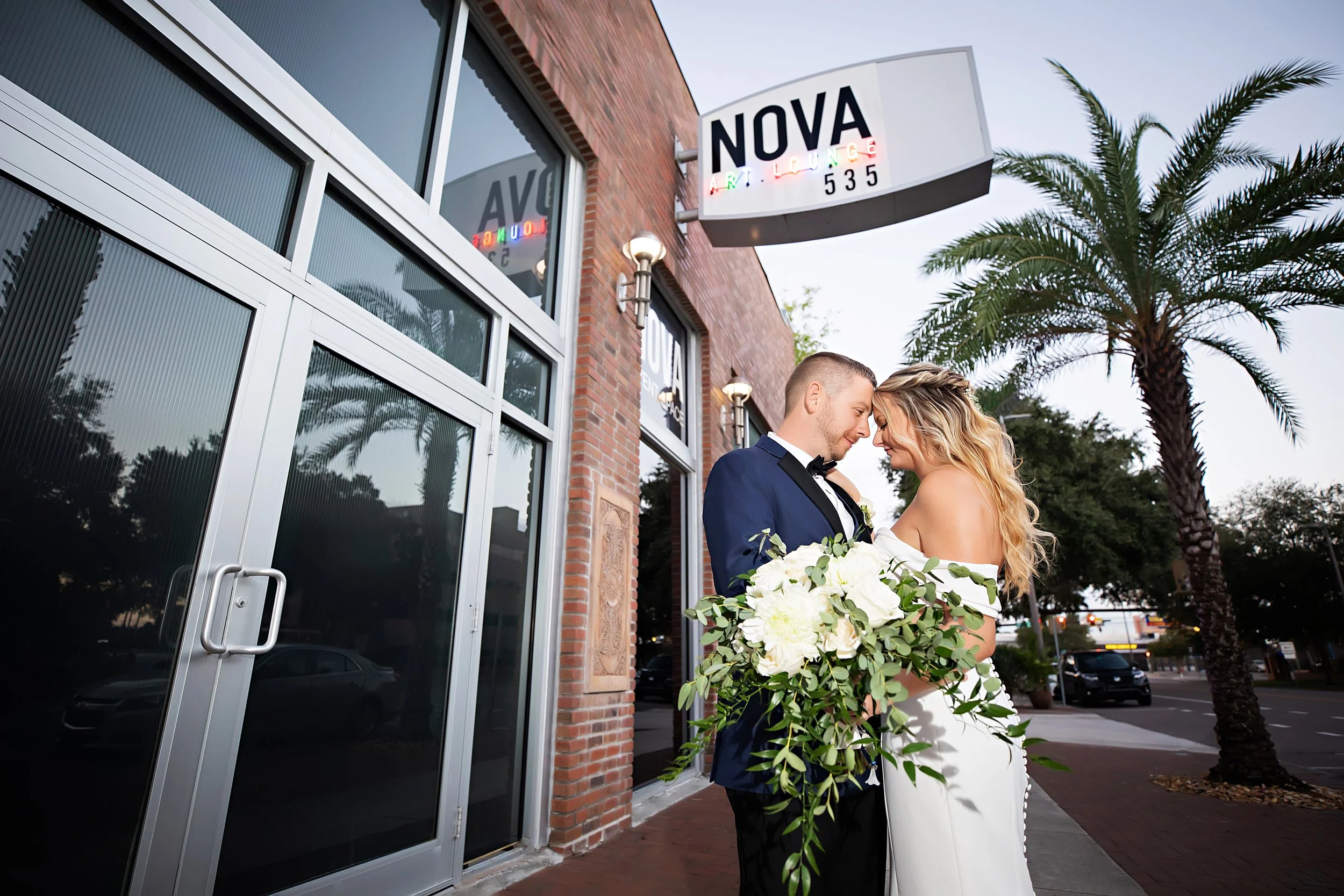 Lauren + Bo Step Into The Limelight | Hilton Garden Inn | Hyde Park ...