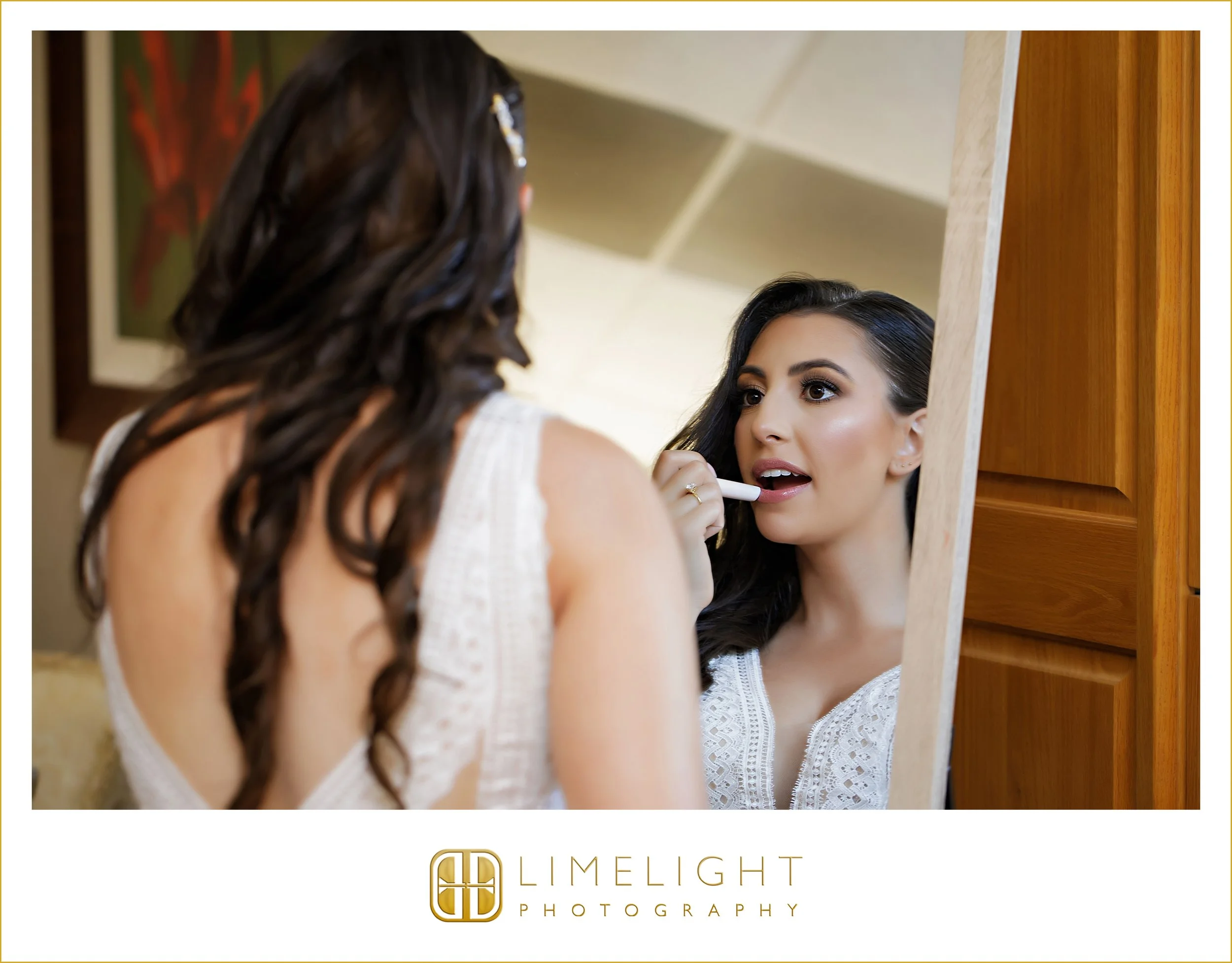Capturing memories at this beautiful Florida venue. Book us now ...