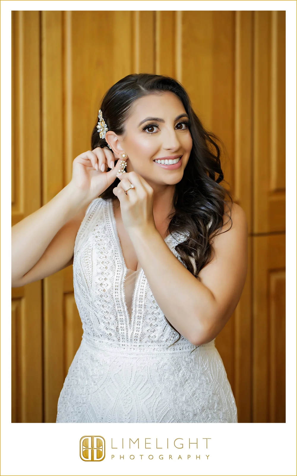 Capturing memories at this beautiful Florida venue. Book us now ...