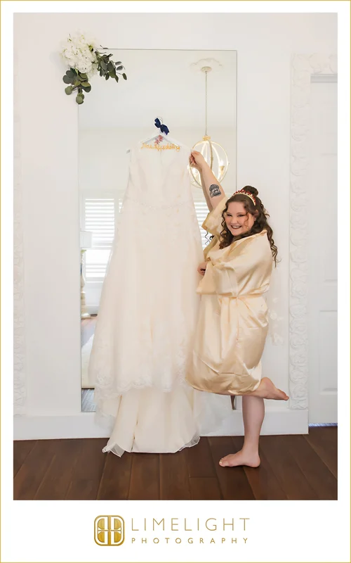 Jessica + Tyler Step Into The Limelight | Legacy Lane Weddings ...
