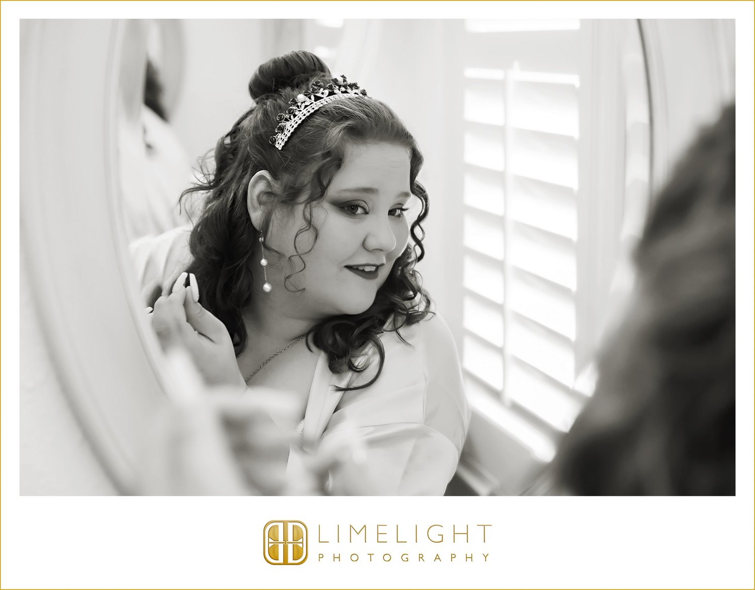 Jessica + Tyler Step Into The Limelight | Legacy Lane Weddings ...