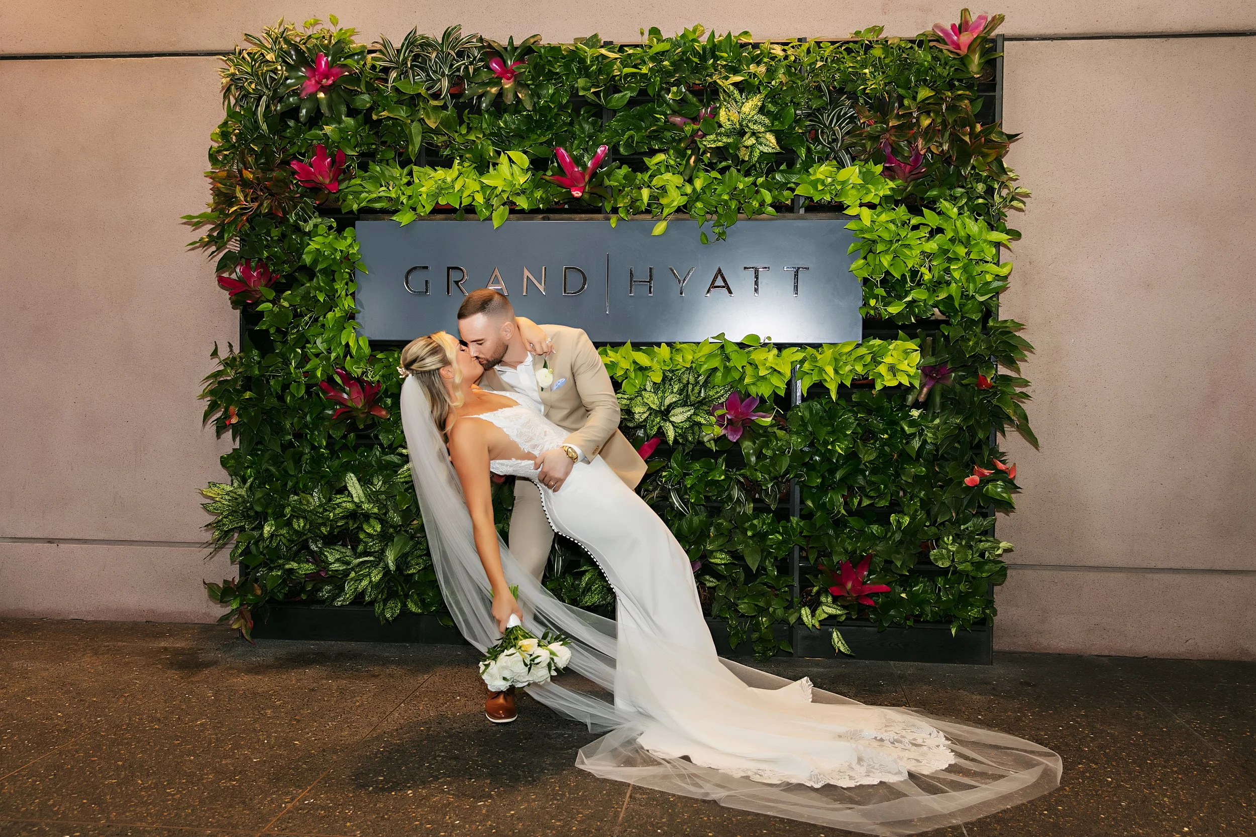 LUXURY WEDDING PHOTOGRAPHY STUDIO SPECIALIZING IN WEDDING ...