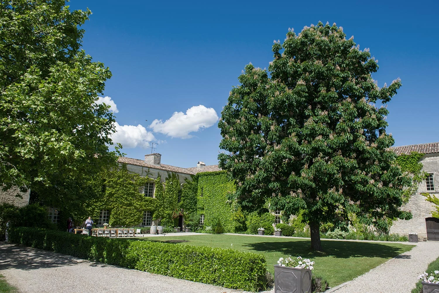 Chateau Rigaud — Outside