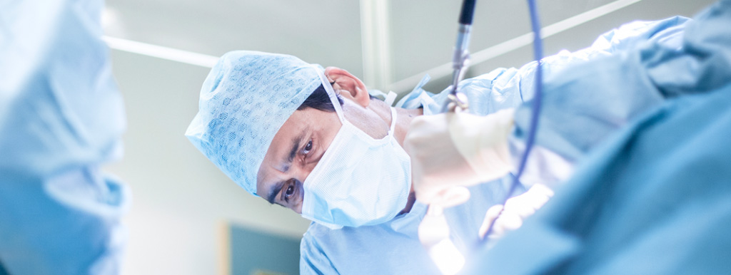 Mr M Riaz - Consultant Plastic, Reconstructive and Aesthetic Surgeon