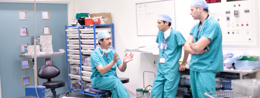 Mr M Riaz - Consultant Plastic, Reconstructive and Aesthetic Surgeon