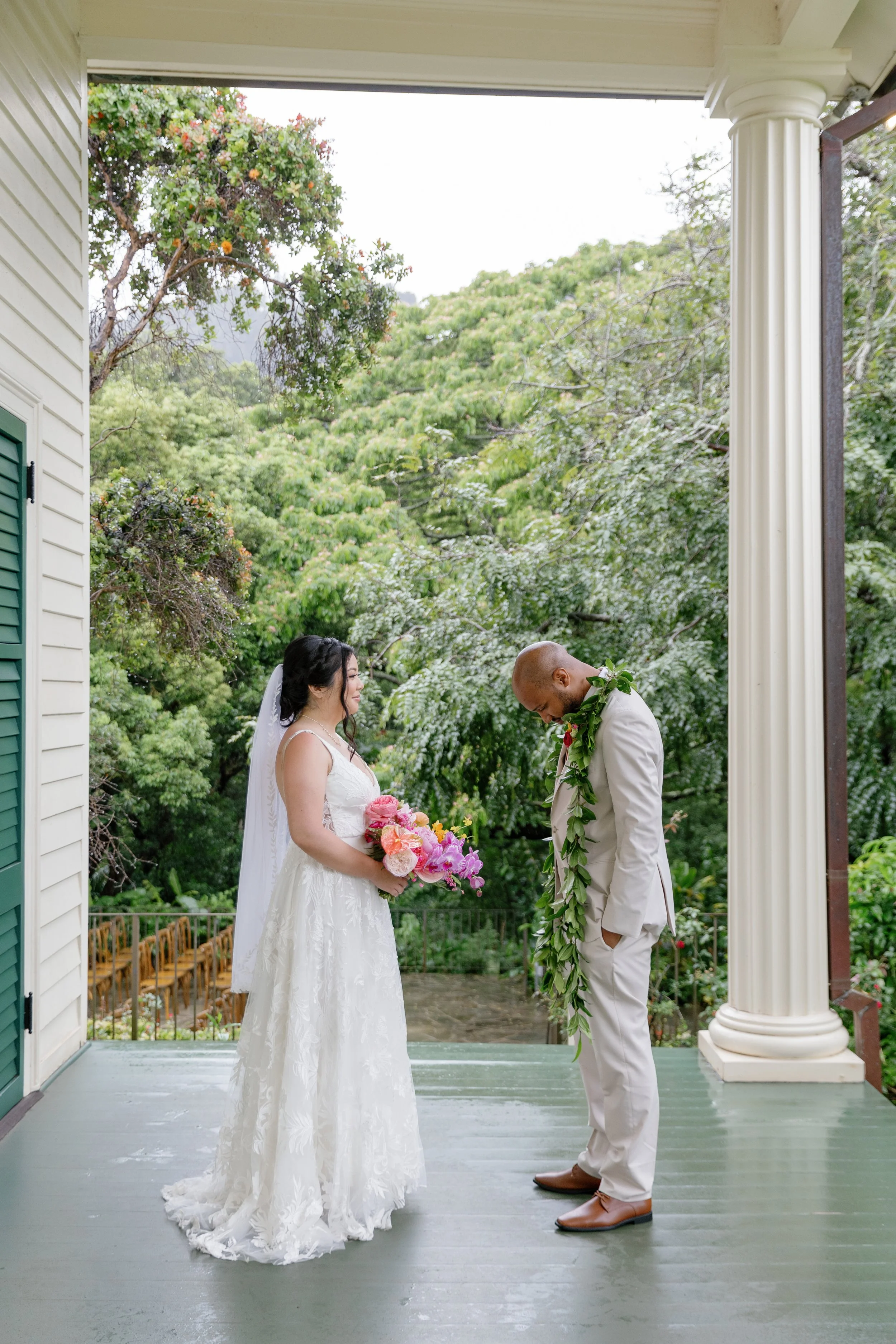 Jenni and Darrell's Destination Hawaii Wedding — Love Letter Weddings