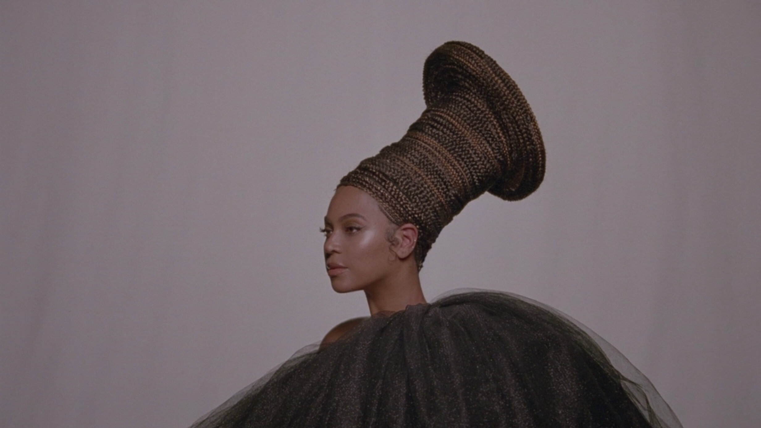 RYAN MARIE HELFANT 'DIRECTOR OF PHOTOGRAPHY'