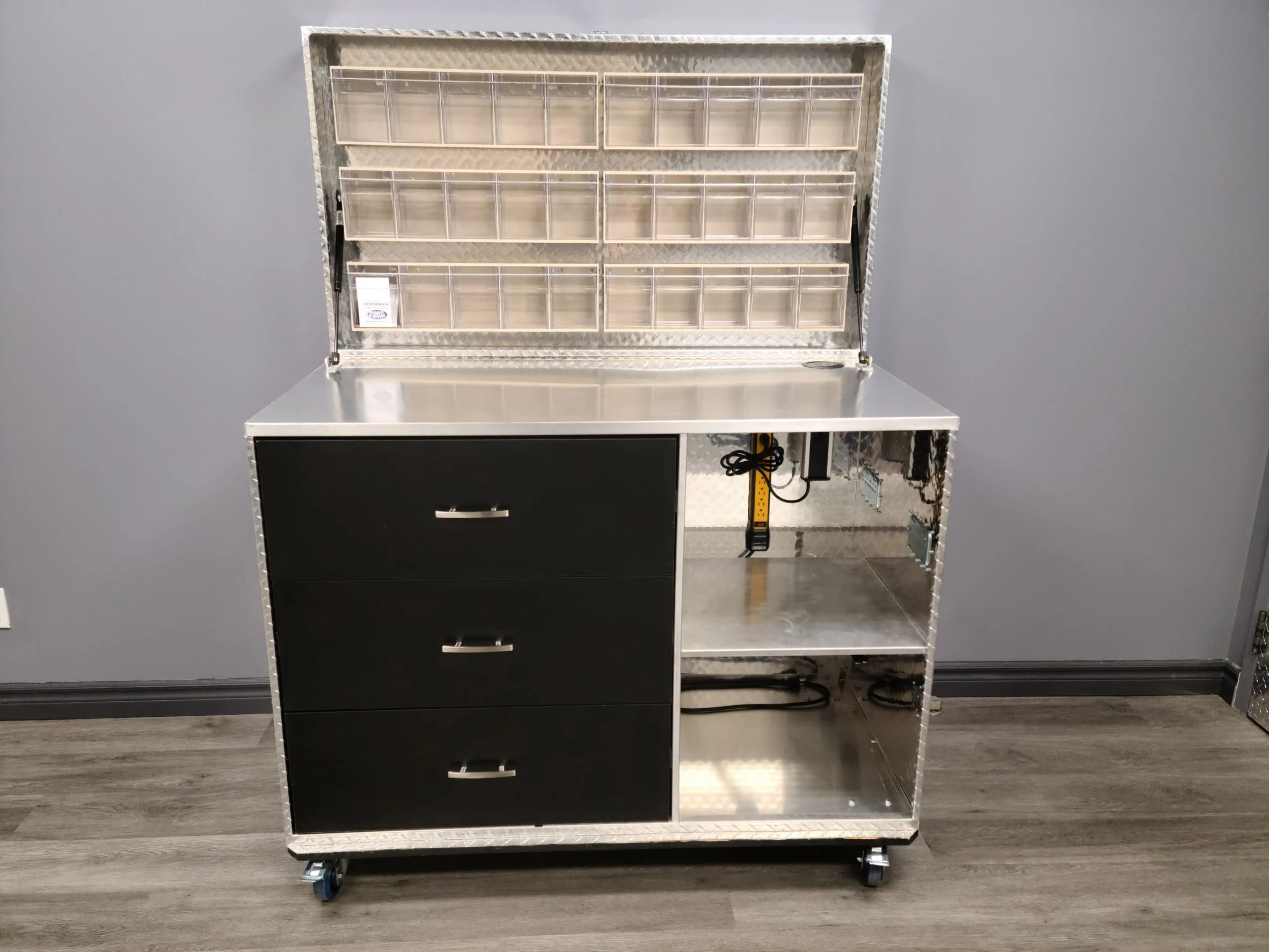 Vaccine Work Station — Stephenson Custom Case Company