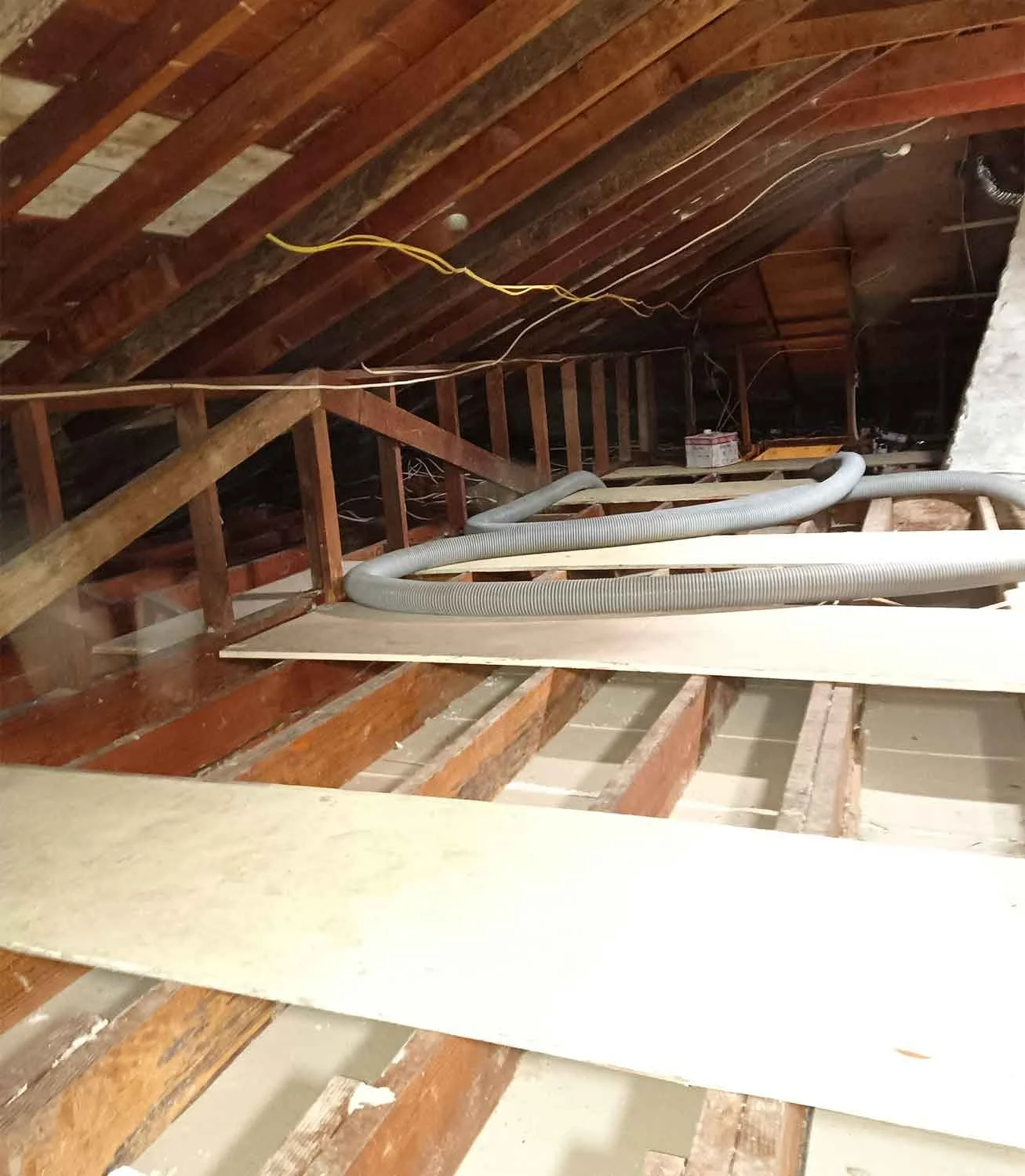 Attic Insulation - Portland, Oregon - Look Inside a Portland Attic ...