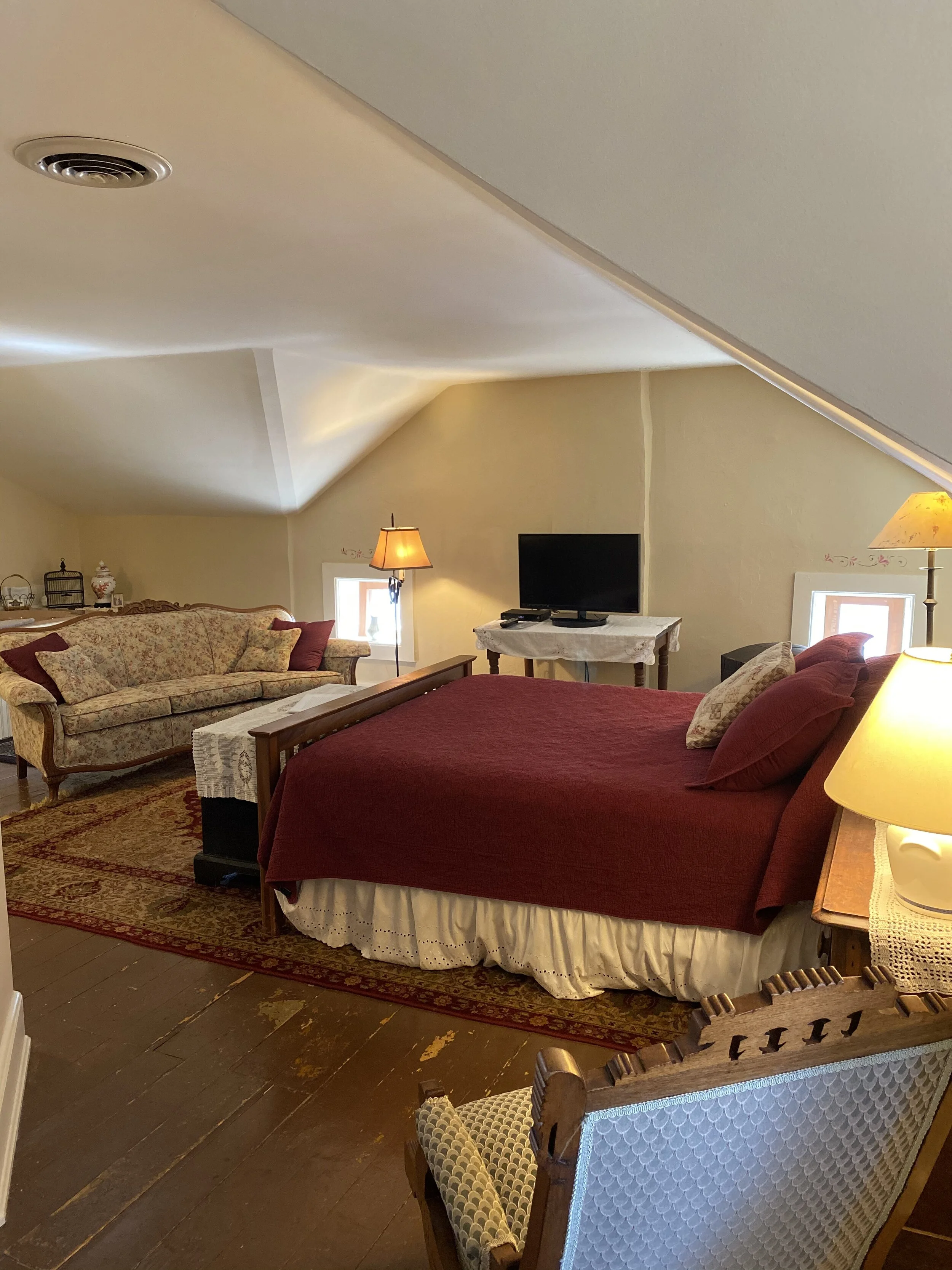 The Stagecoach Inn Room 8