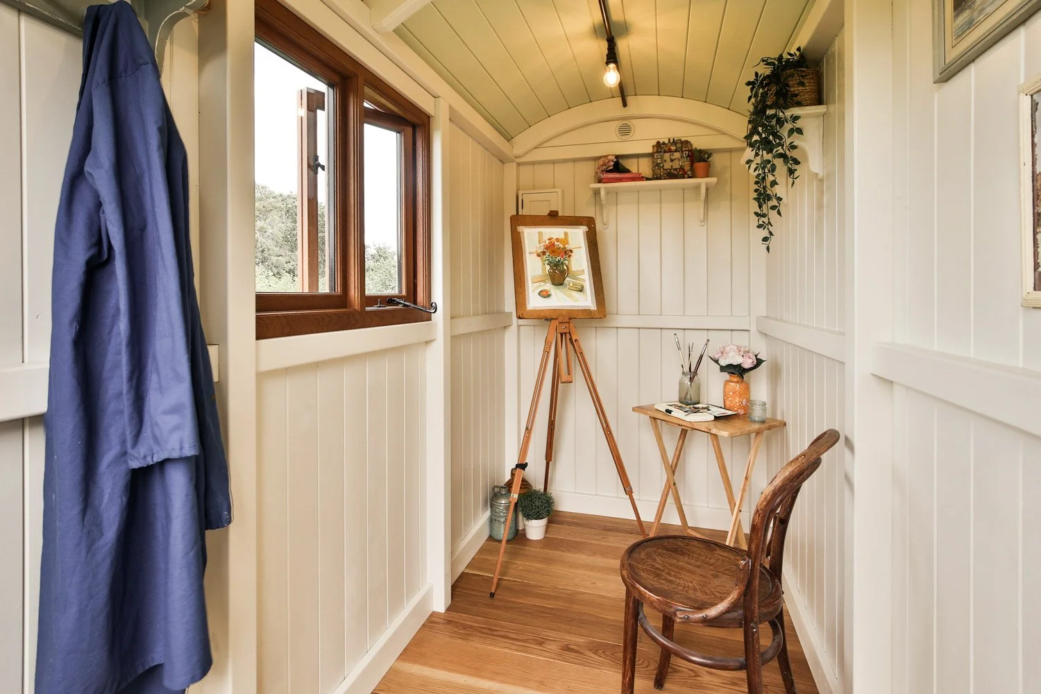 The Hideout — Small Shepherds Huts | Red Sky Shepherd's Huts — Red Sky ...