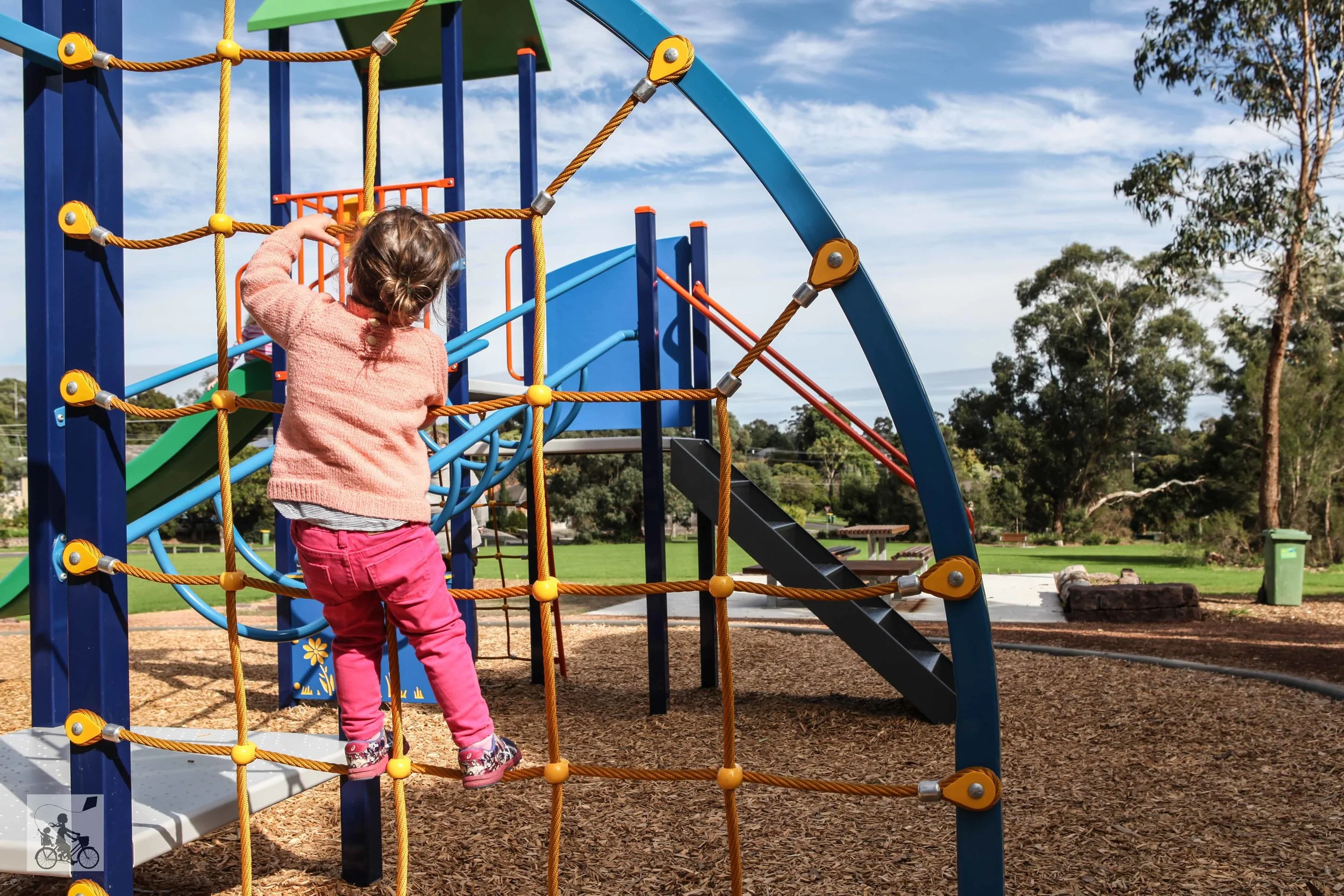 balmoral reserve, kilsyth — mamma knows east