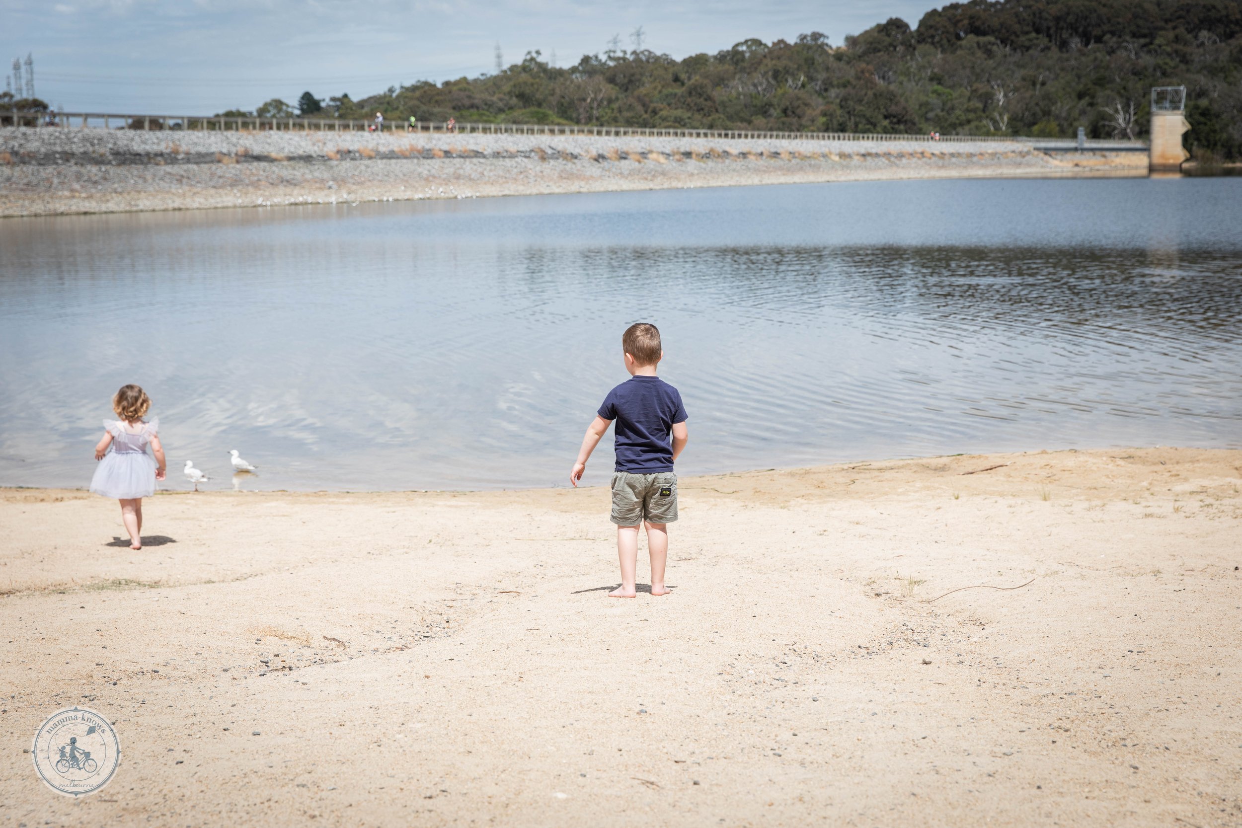lysterfield lake, lysterfield — mamma knows east