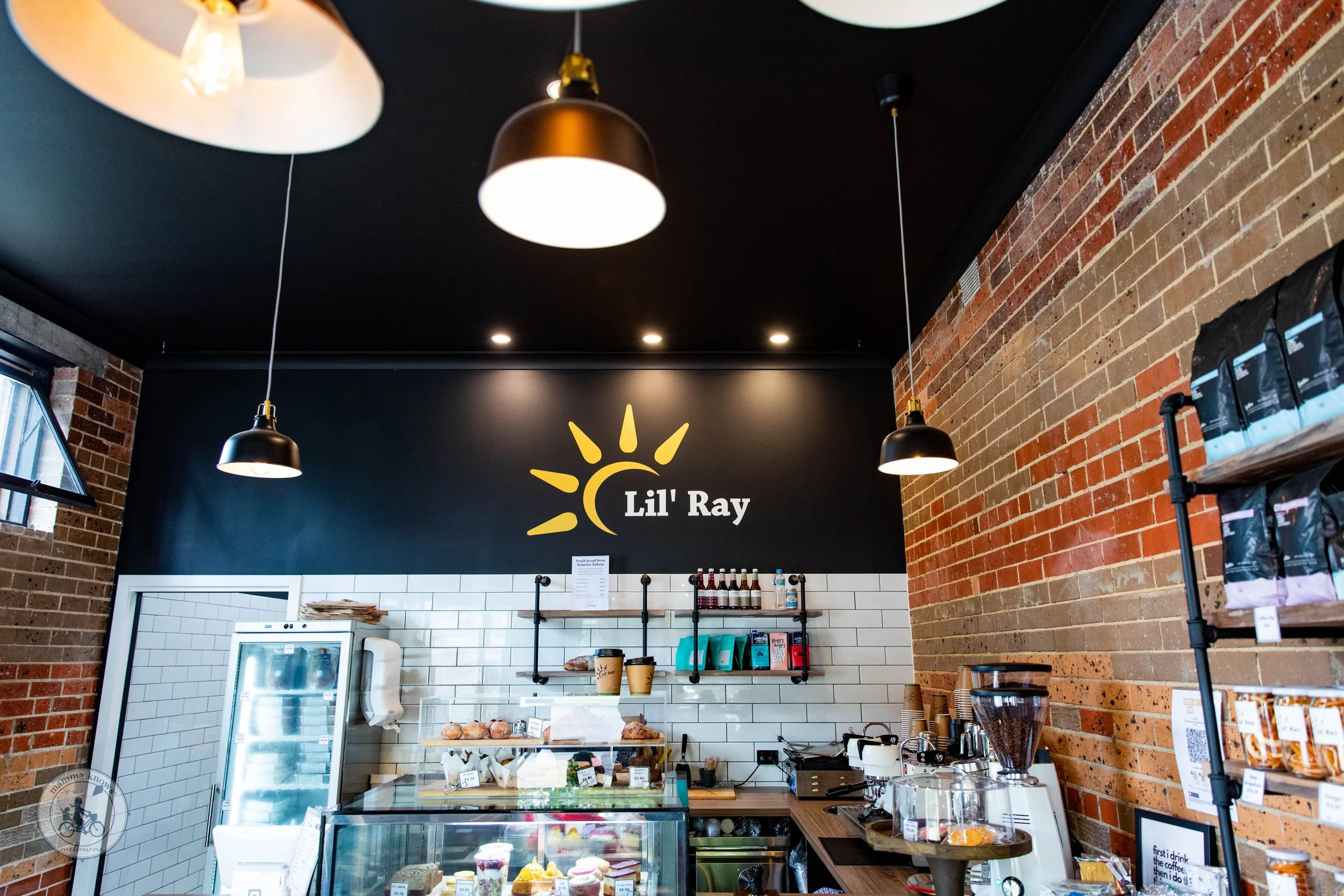Lil' Ray, Blackburn North — mamma knows east