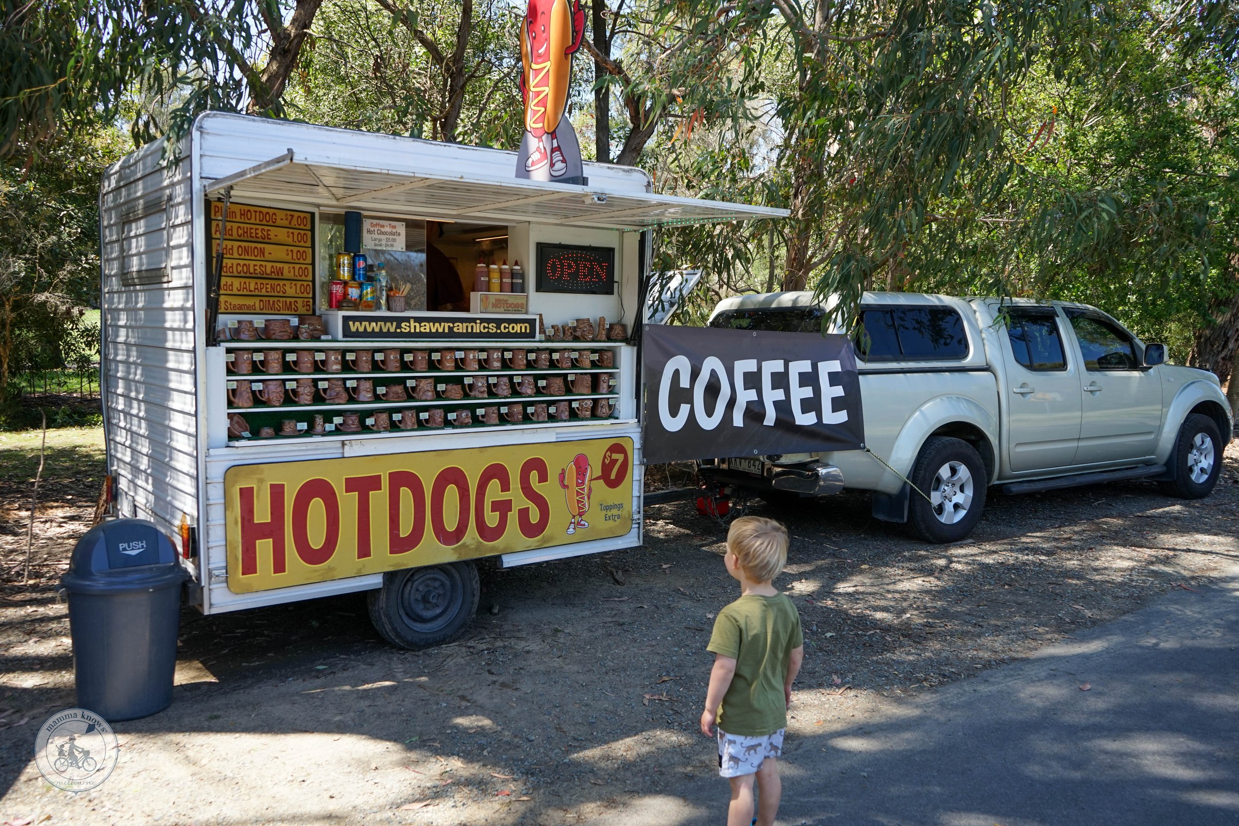 Chris's Hotdogs, The Basin — mamma knows east
