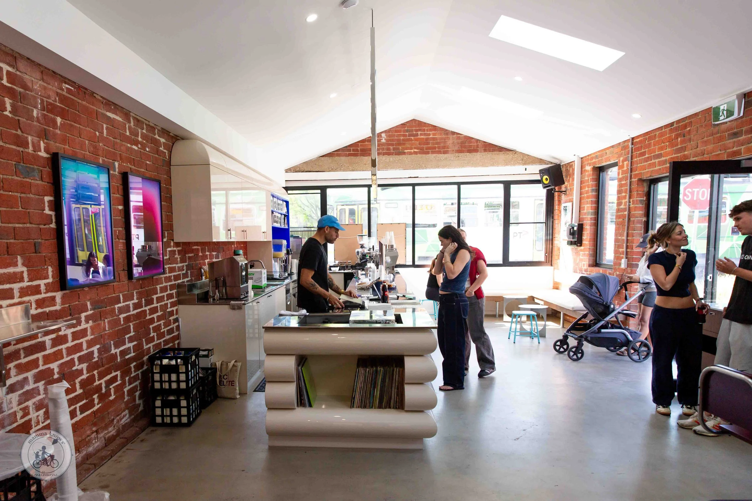 Barry's Garage, Kew — mamma knows east