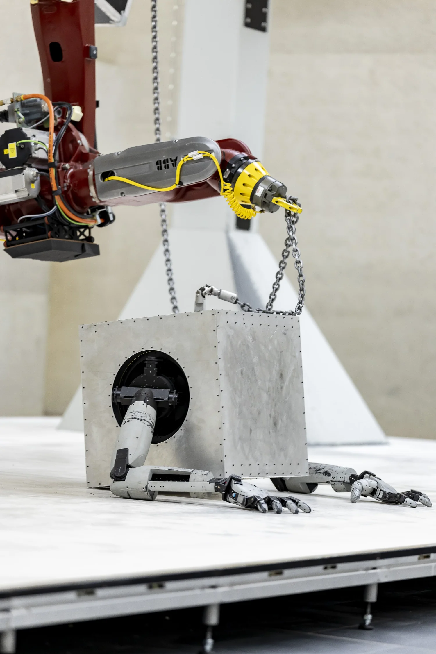 The body that holds us: Jordan Wolfson’s ‘Body Sculpture’ at the ...