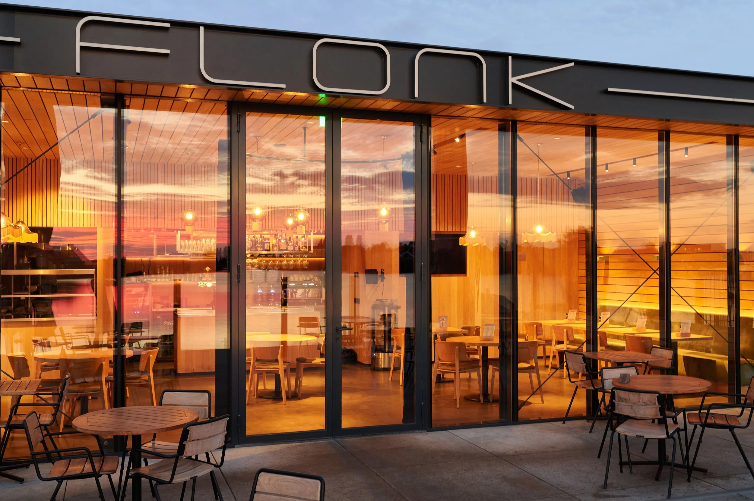 Paviljoen Flonk — A N D E R L I C H T