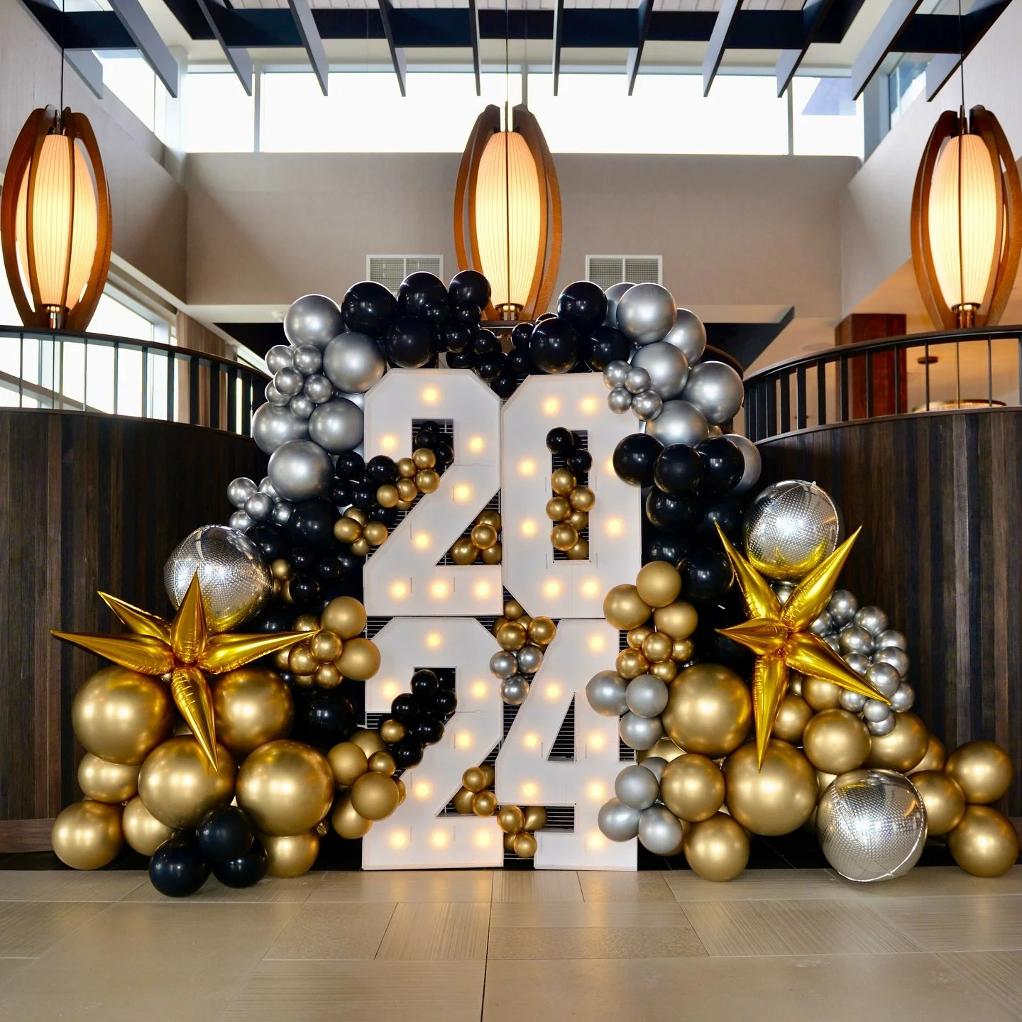 Wisconsin Balloon Decor — Little Oak Marketplace