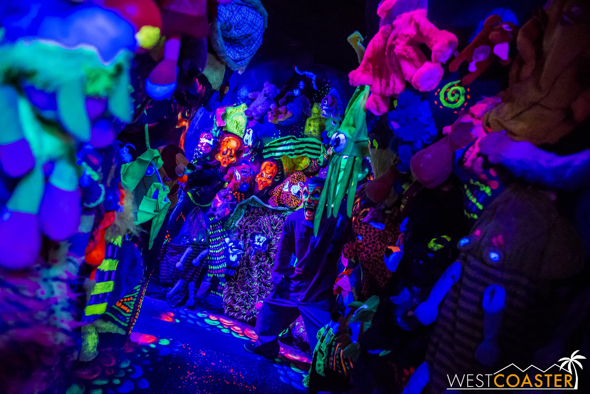 Six Flags Magic Mountain Fright Fest 2017: Mazes — Westcoaster