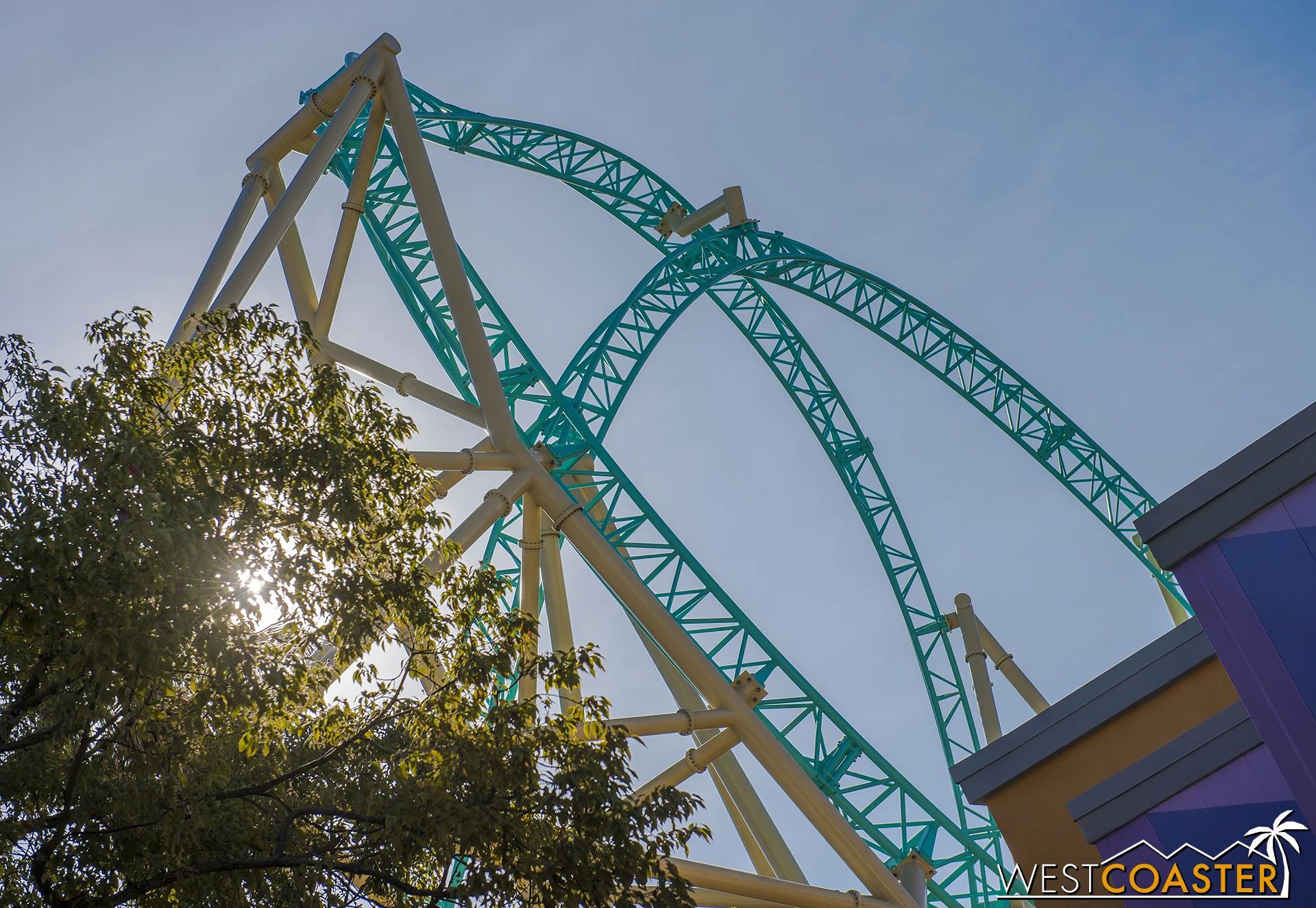 Knott's Berry Farm Update: Building HangTime Buildings — Westcoaster