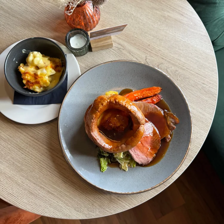 Menus — THE SWAN
