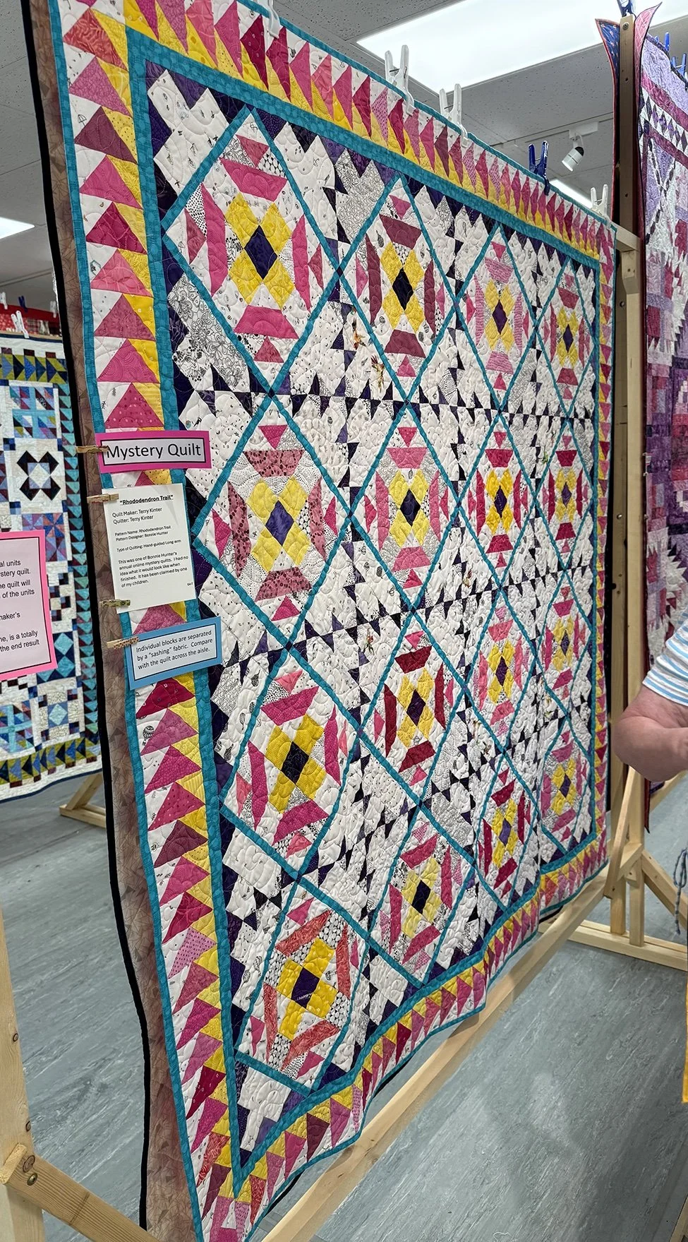 Stitchin’ Bees bring vivid color, incredible workmanship with fabric to ...