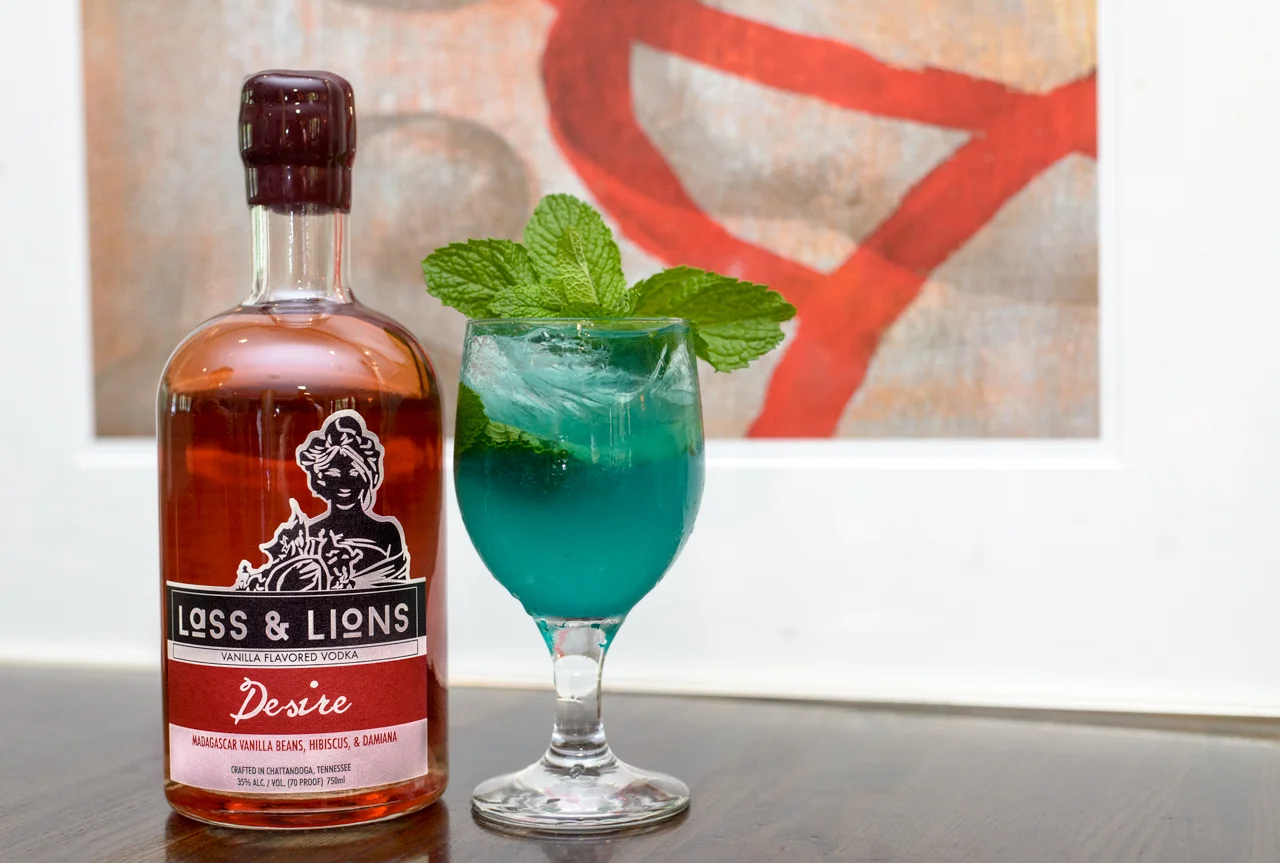 Cocktails — Lass & Lions