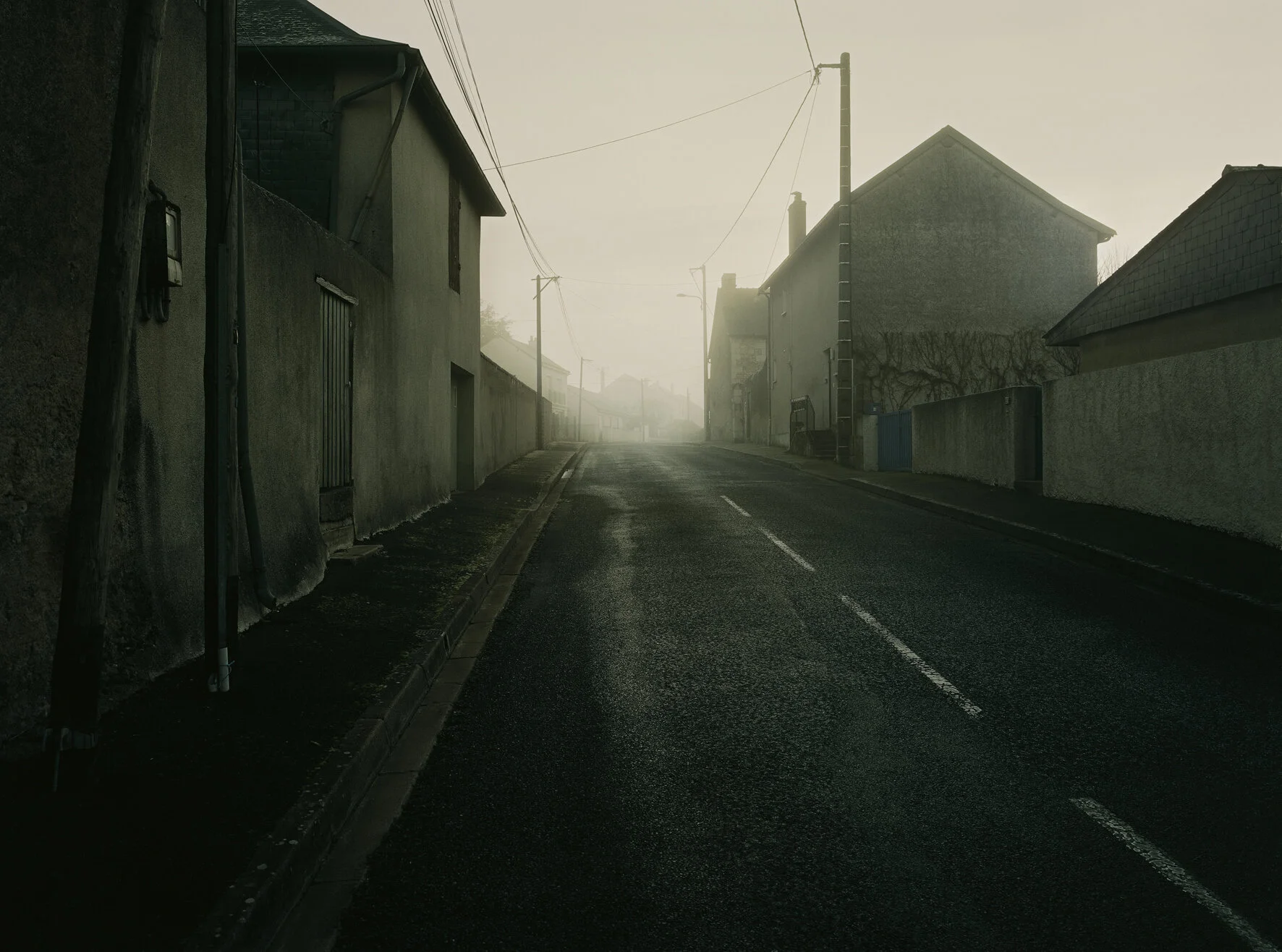 DEAN MARSH PHOTOGRAPHY — Ninu Nina Artist Interviews