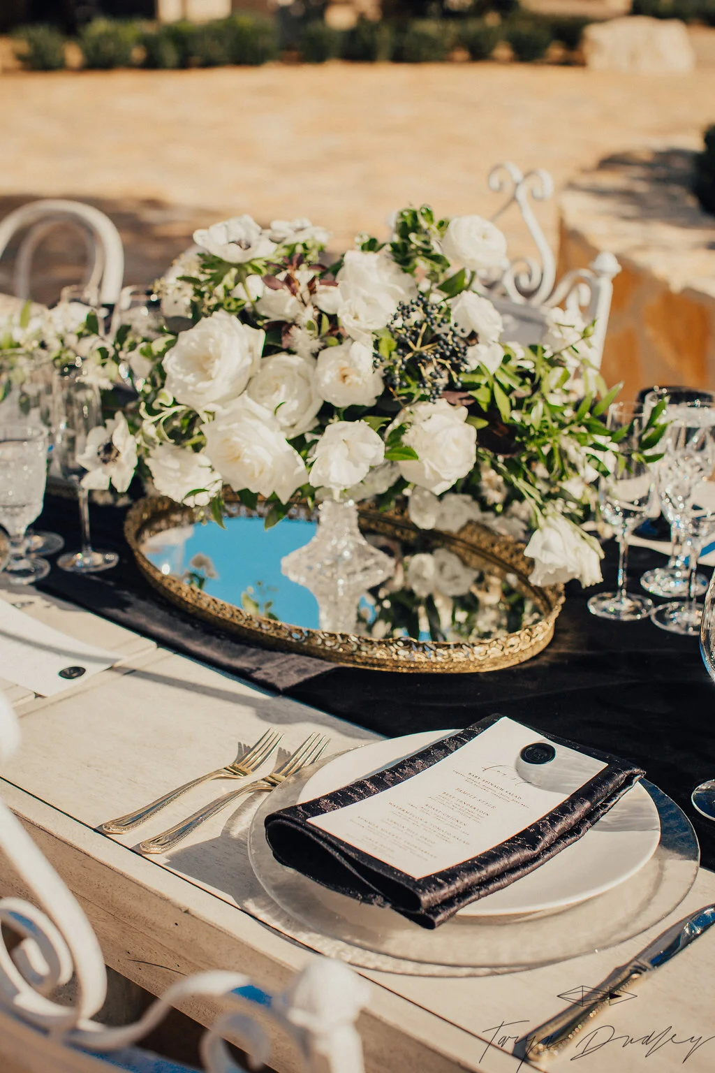 Home — Adornments Flowers & Finery