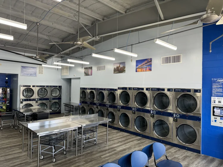 Self Service Laundry — Laundry World