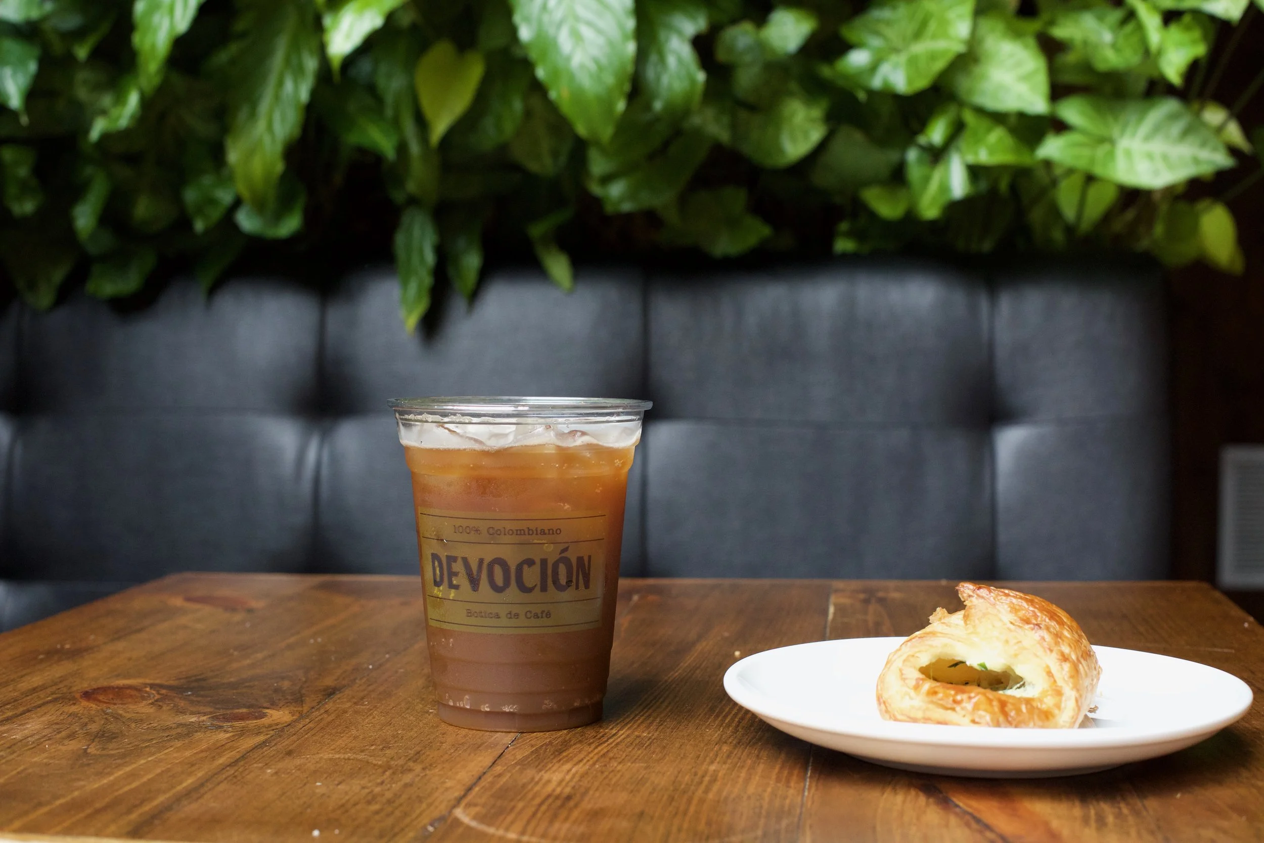 DEVOCIÓN ROASTERY & CAFÉ: 'FROM TREE TO CUP' — Hazel Noix