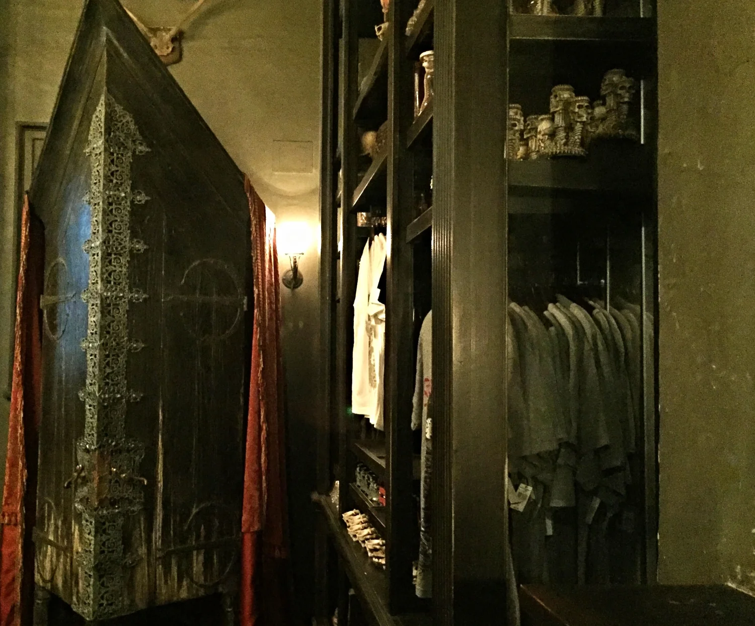 Vanishing Cabinet Replica | Homeminimalisite.com