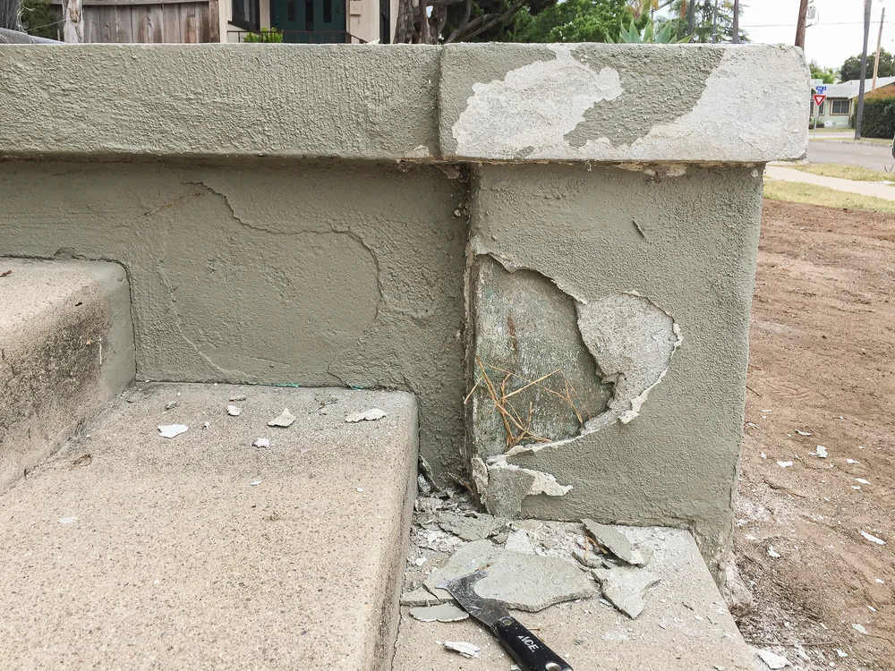 How to Repair Stucco on a House Foundation: A DIY Guide — The Gold Hive