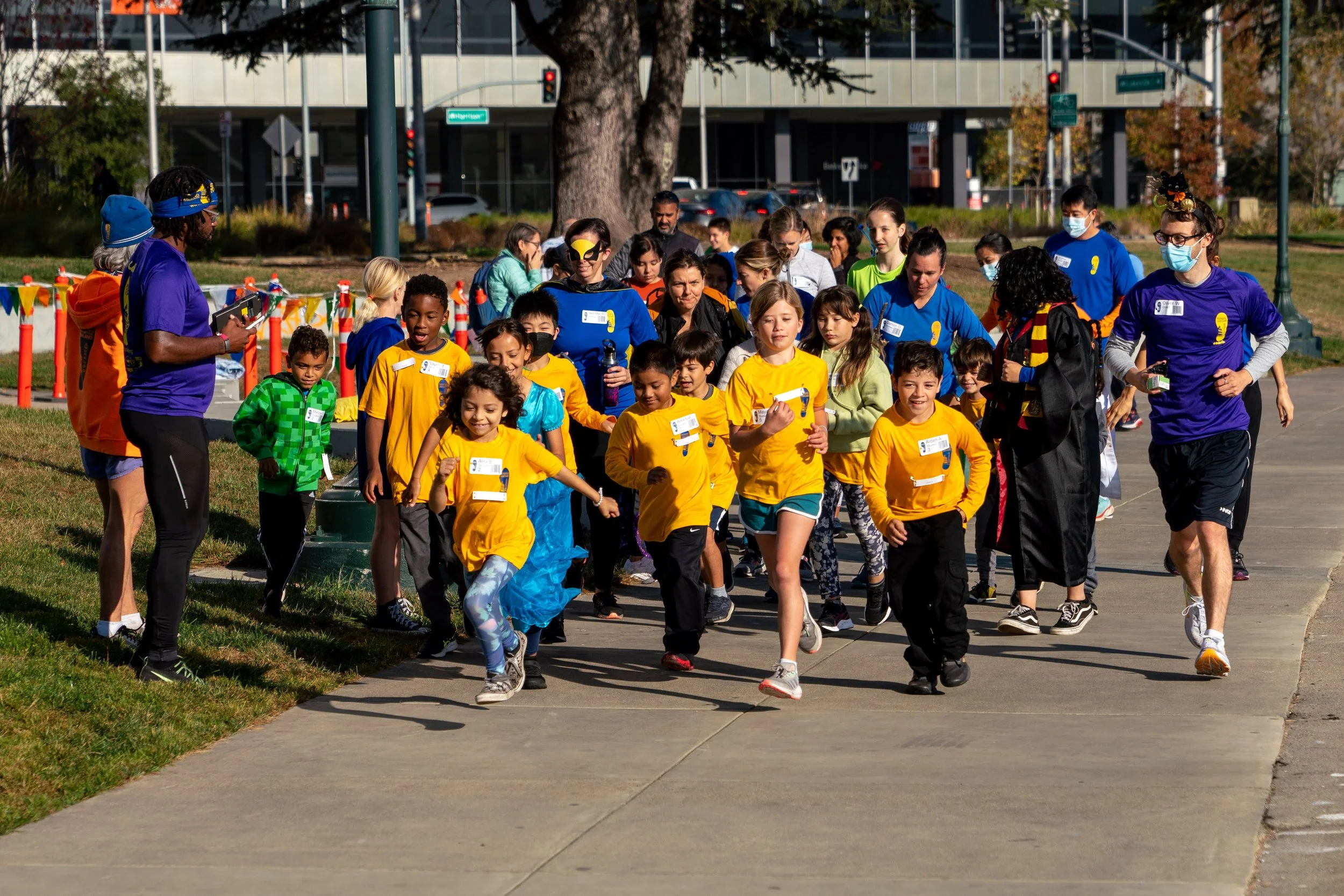 Fall 2022 - Halloween Costume Fun Run — Running for a Better Oakland (RBO)