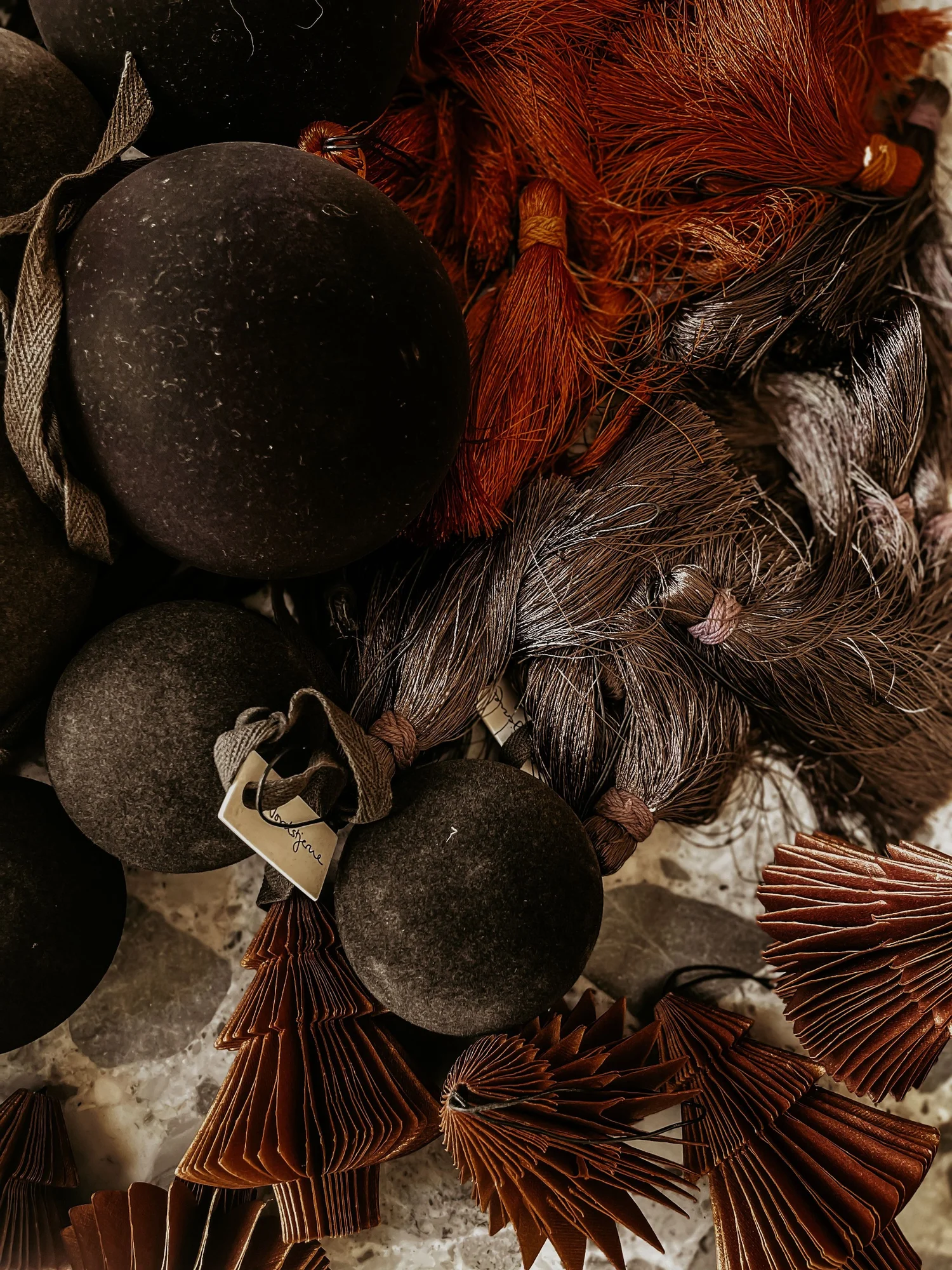 Christmas Decorating Ideas in Copper + Smoke + Chocolate Brown — Go ...